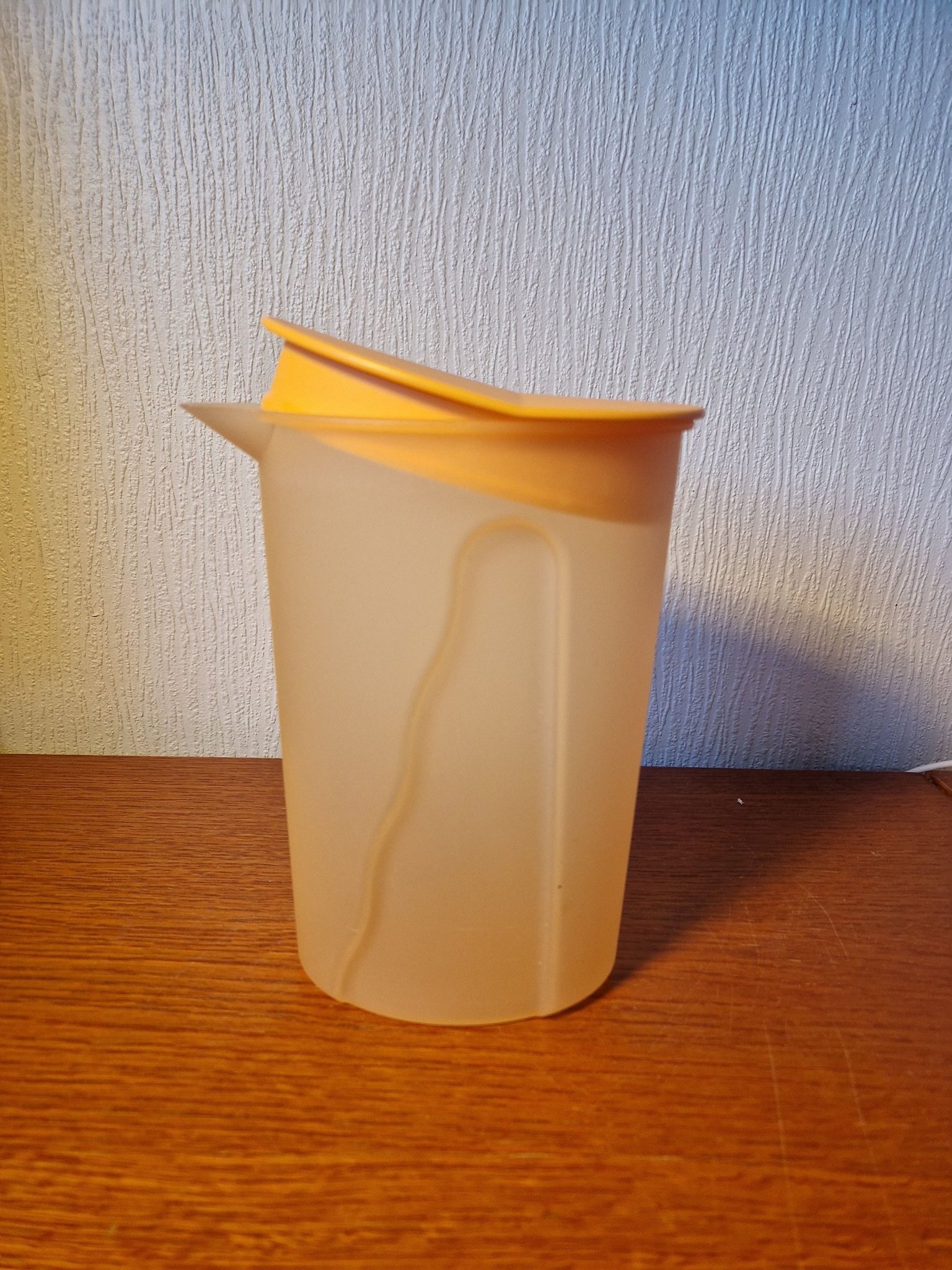 Se produkter som liknar Tupperware Avanti kanna 1 liter på Tradera ... Se produkter som liknar Tupperware Avanti kanna 1 liter på Tradera ...