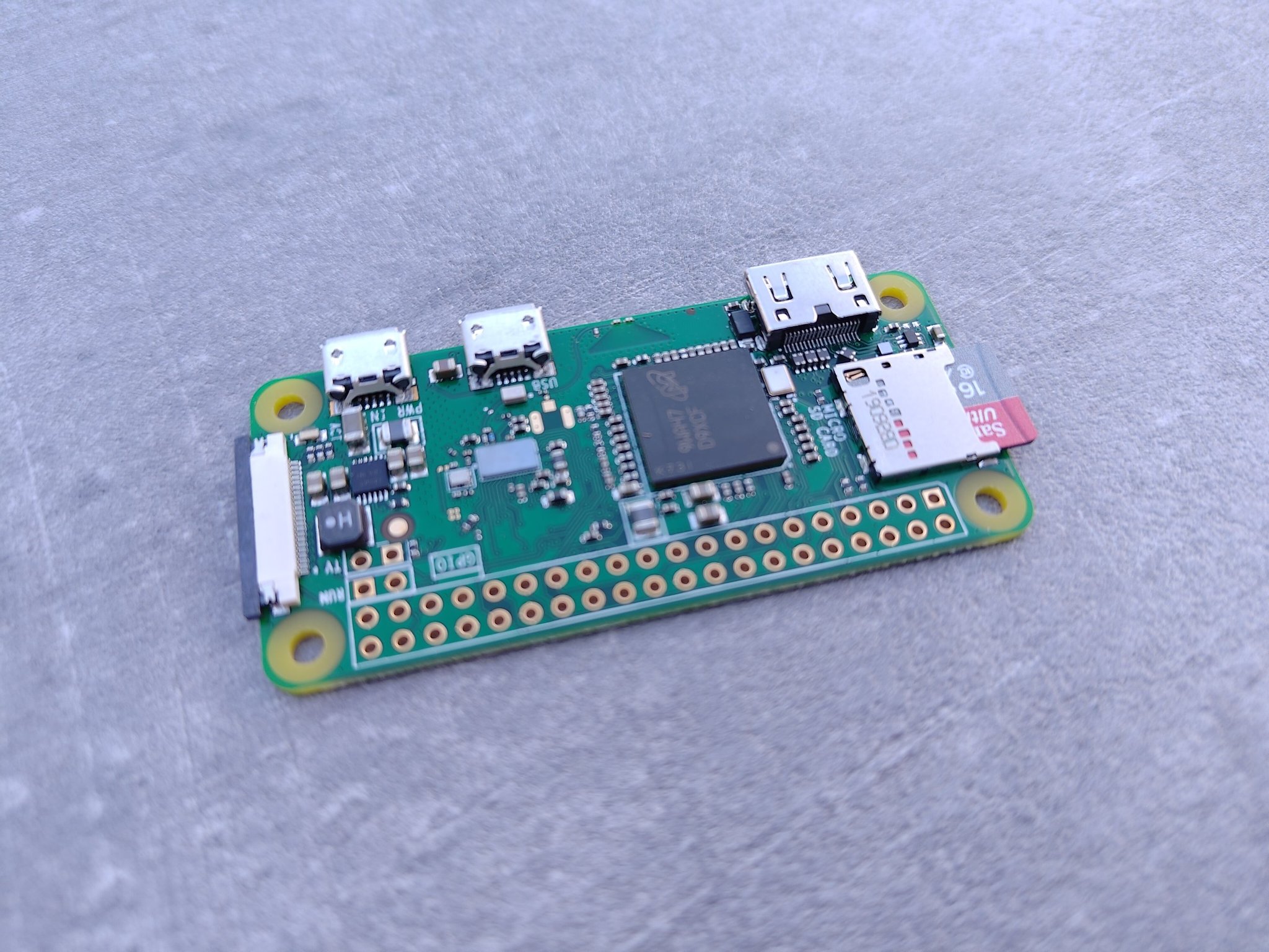 Se produkter som liknar Raspberry Pi Zero W v1.1 på Tradera (694225763)