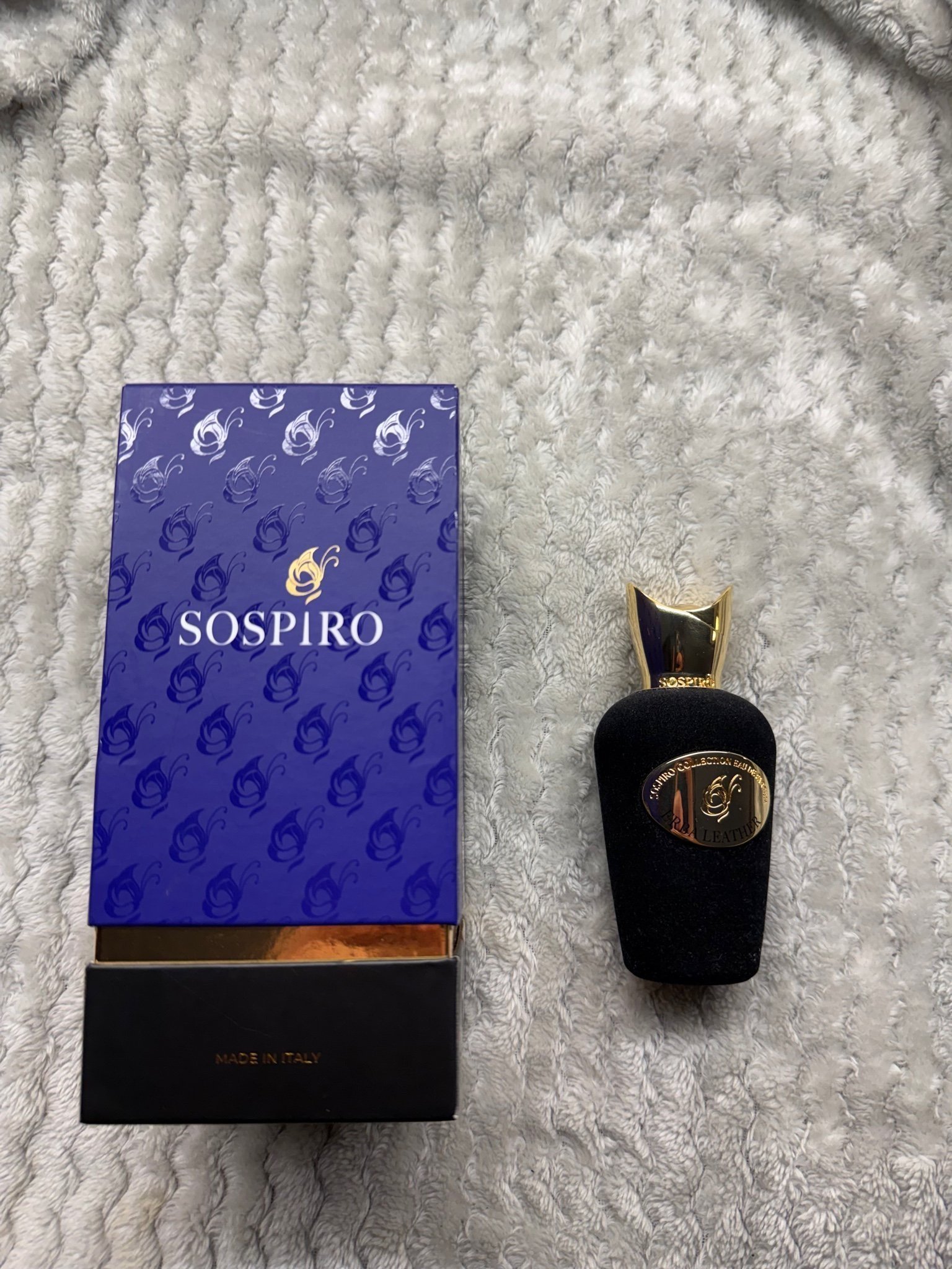 Se produkter som liknar Sospiro Erba Leather Eau de P.. på Tradera (701761898)