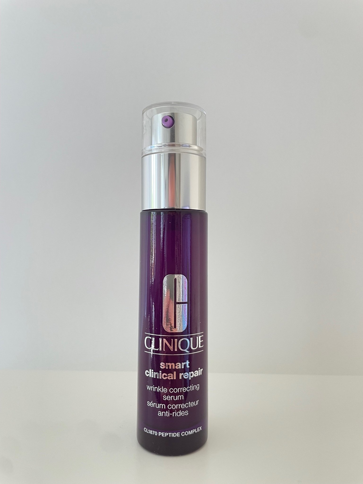 Se produkter som liknar Clinique Smart Clinical Repai.. på Tradera (690720427)