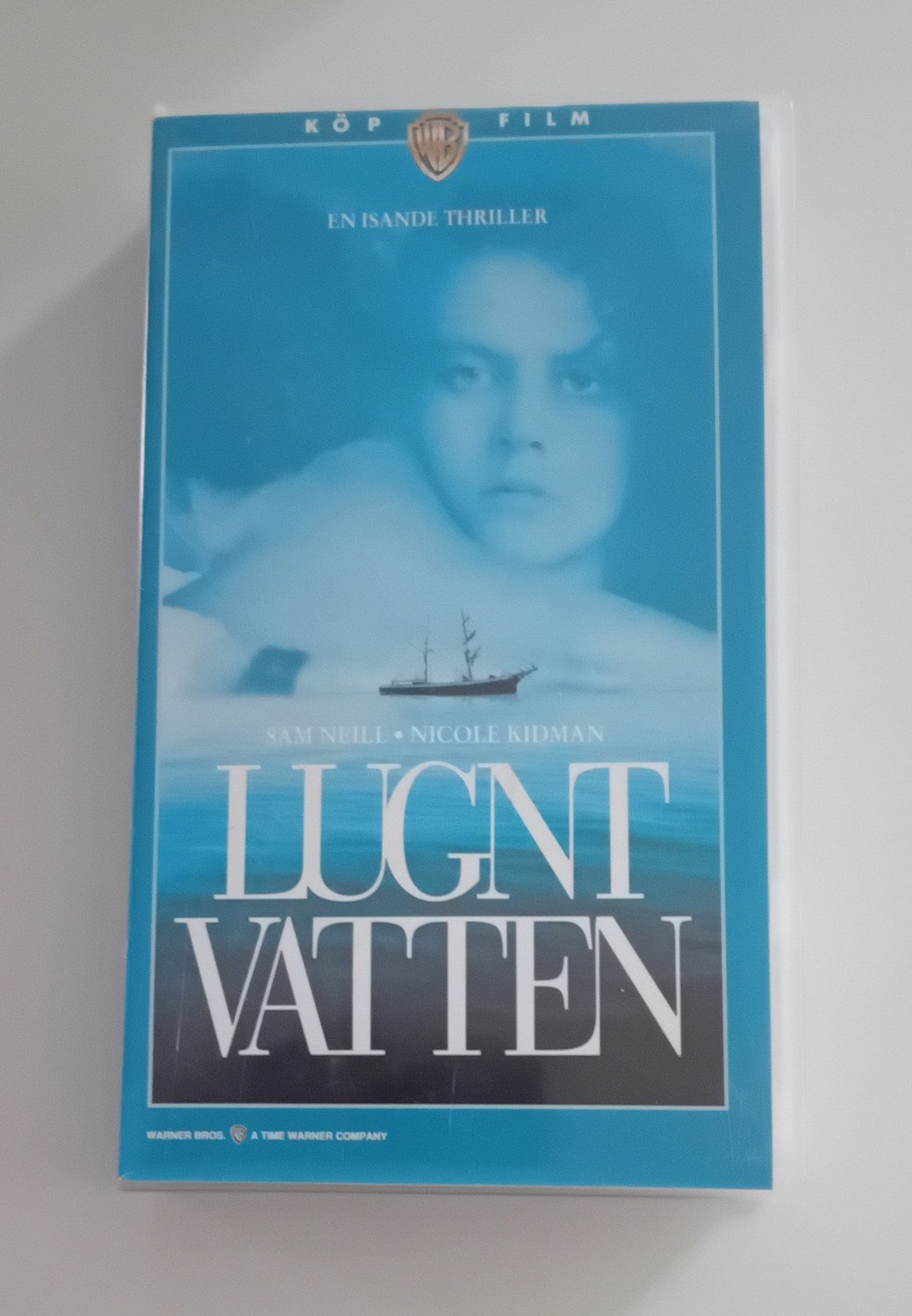 Lugnt Vatten / 1991 / VHS / SE / Sam Neill, Nic.. | Köp på Tradera (673818388)
