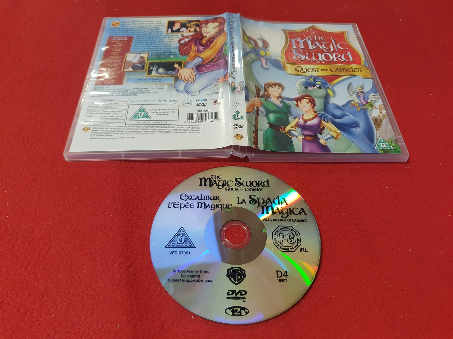 Se produkter som liknar THE MAGIC SWORD QUEST FOR CAM.. på Tradera ...