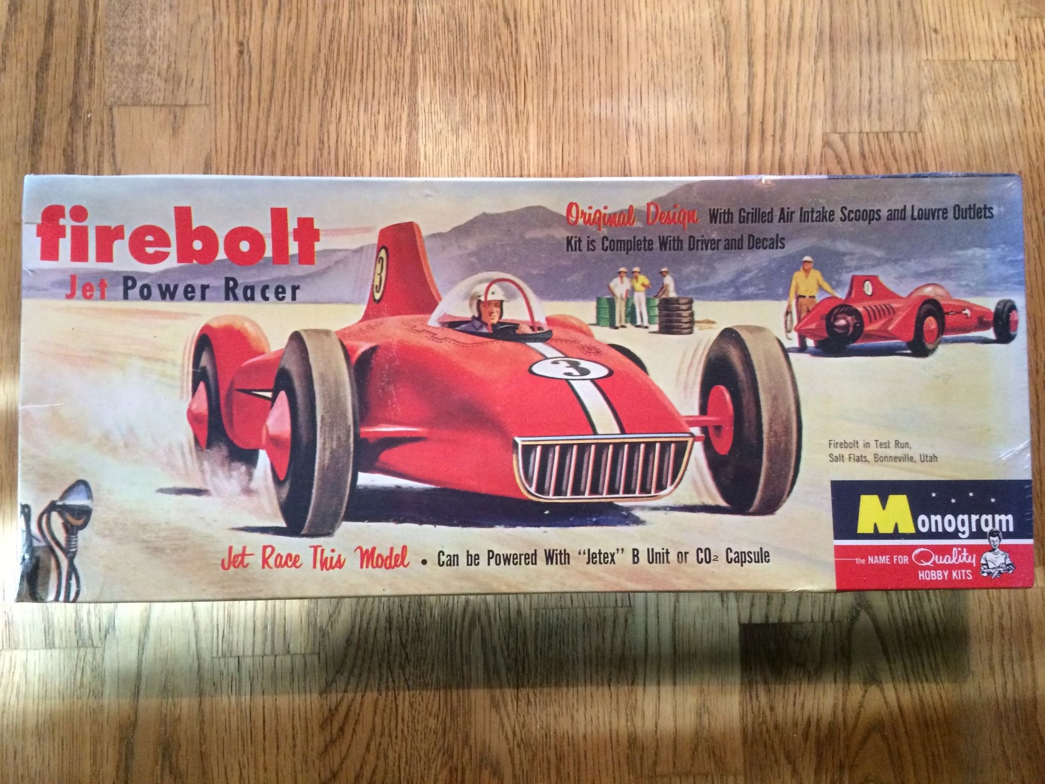 Se produkter som liknar Monogram "Firebolt" Jet Power.. på Tradera (691478441)