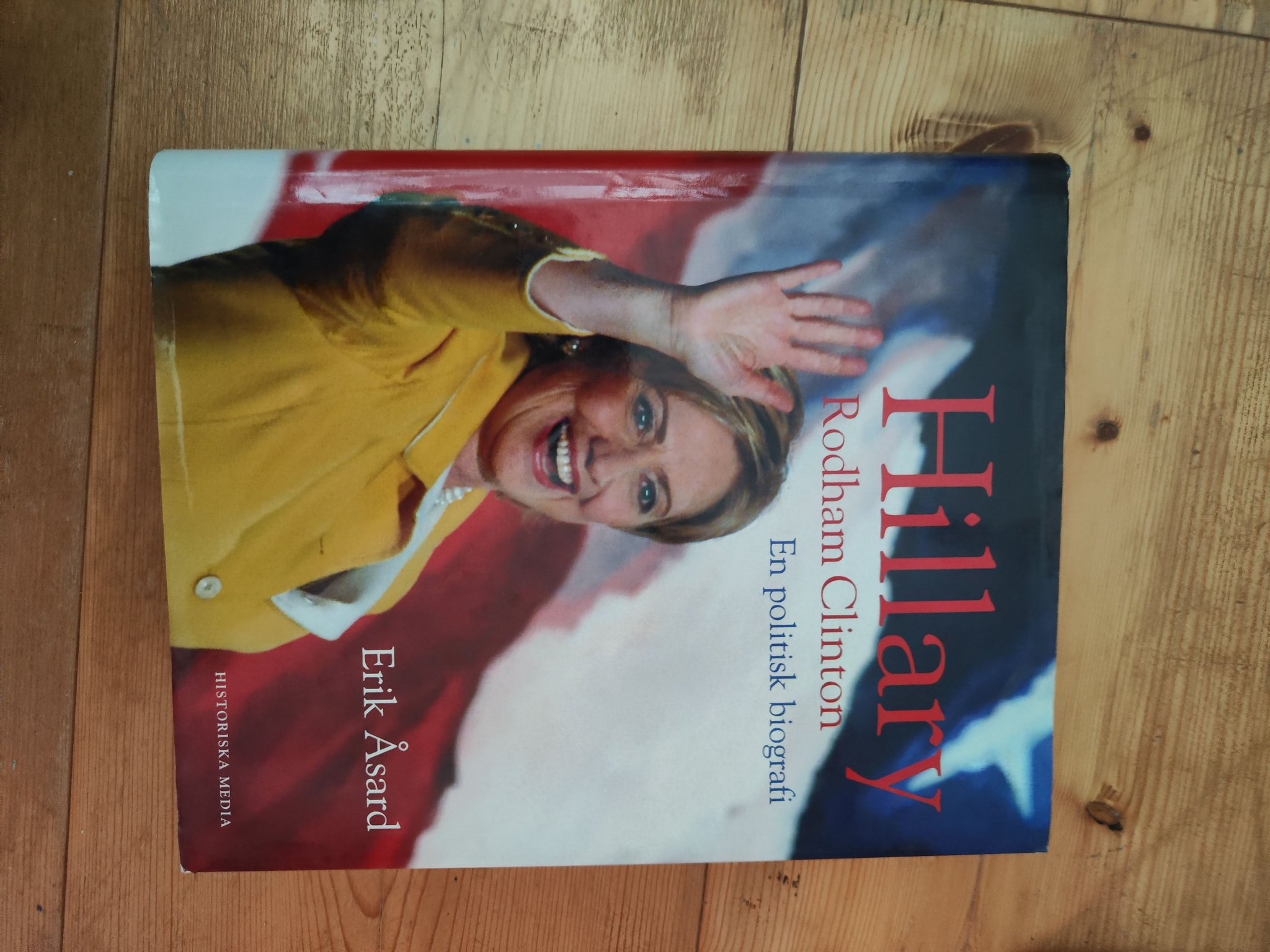 Se produkter som liknar Hillary Rodham Clinton: En po.. på Tradera (690491903)