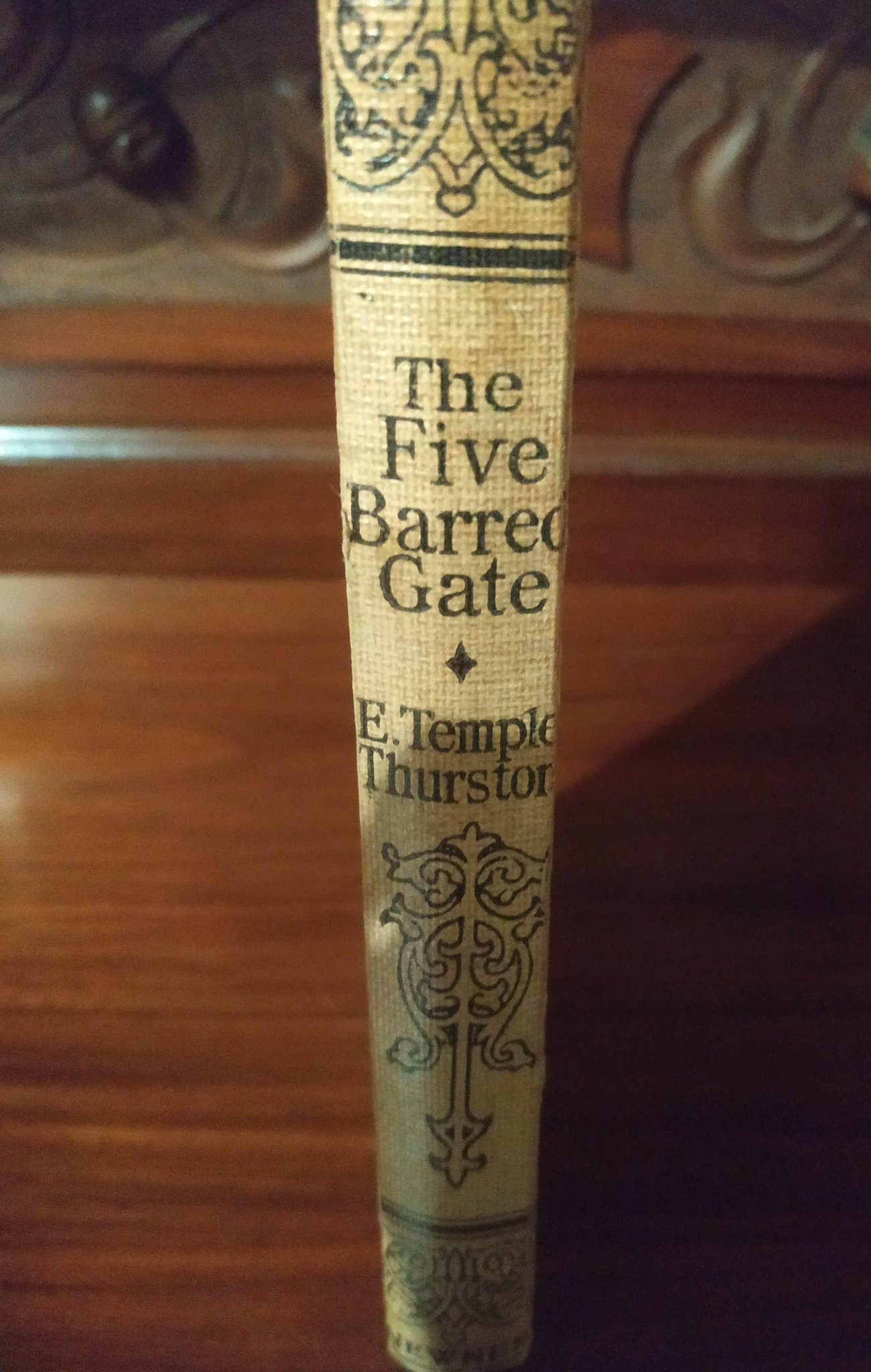 The Five-barred Gate av E Temple Thurston | Köp på Tradera (657704909)