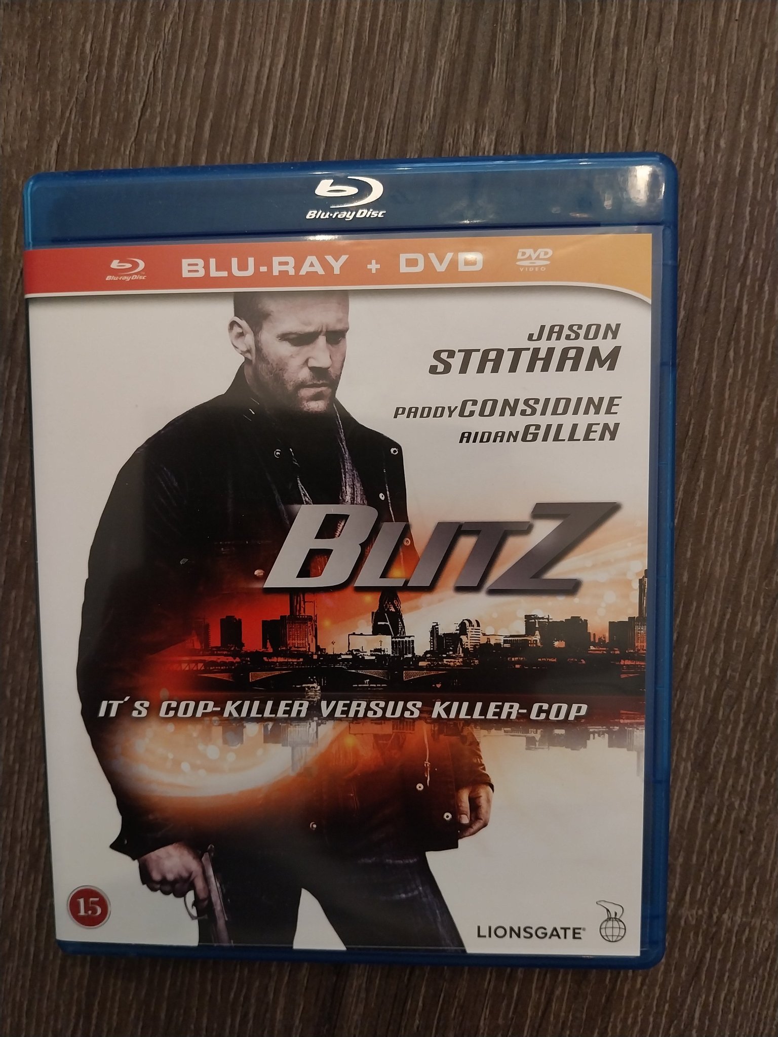 Se produkter som liknar Blitz Blu-ray + DVD på Tradera (638944102)