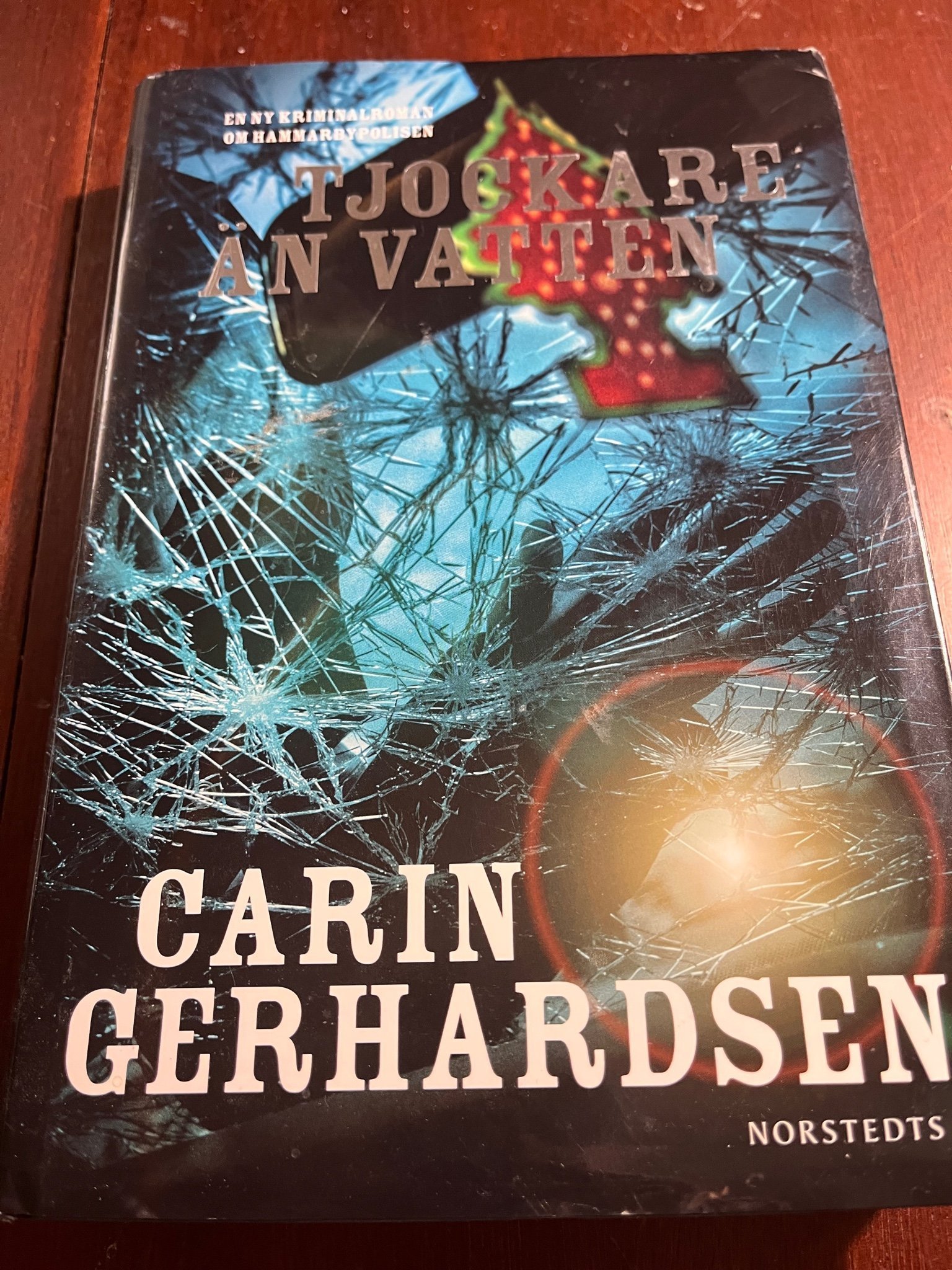 Tjockare än vatten av Carin Gerhardsen, okänt p.. | Köp på Tradera (701240614)