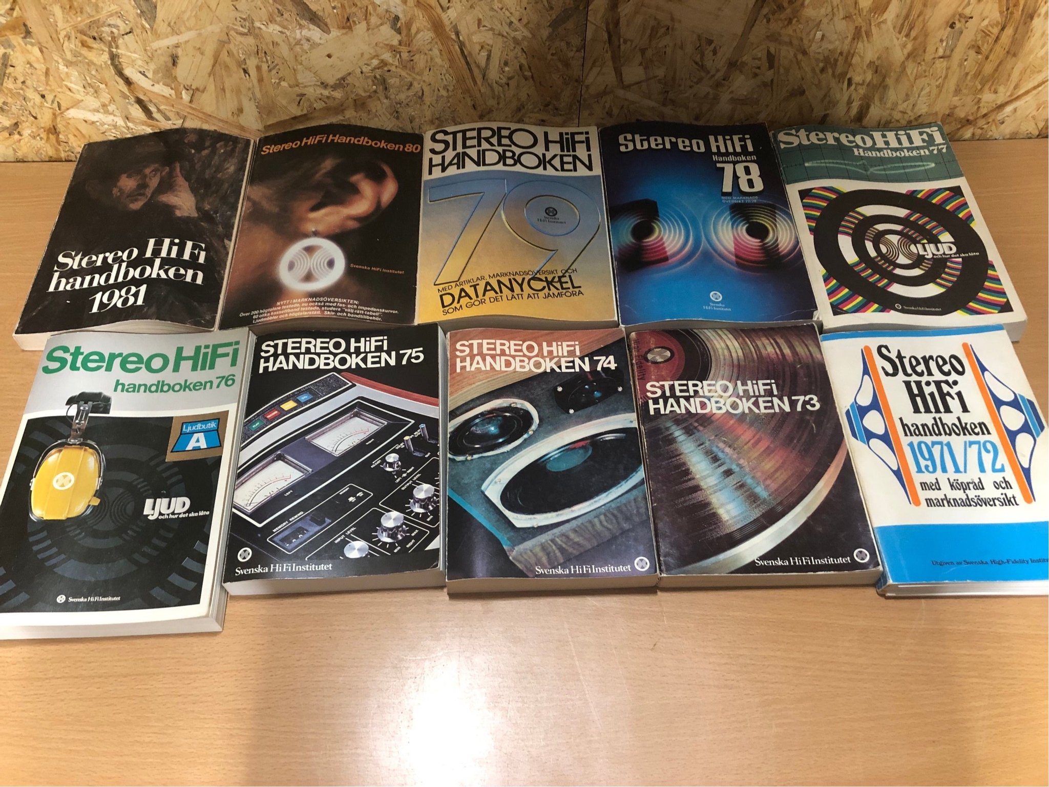 Se produkter som liknar Stereo HiFi Handboken – Samli.. på Tradera (692069482)