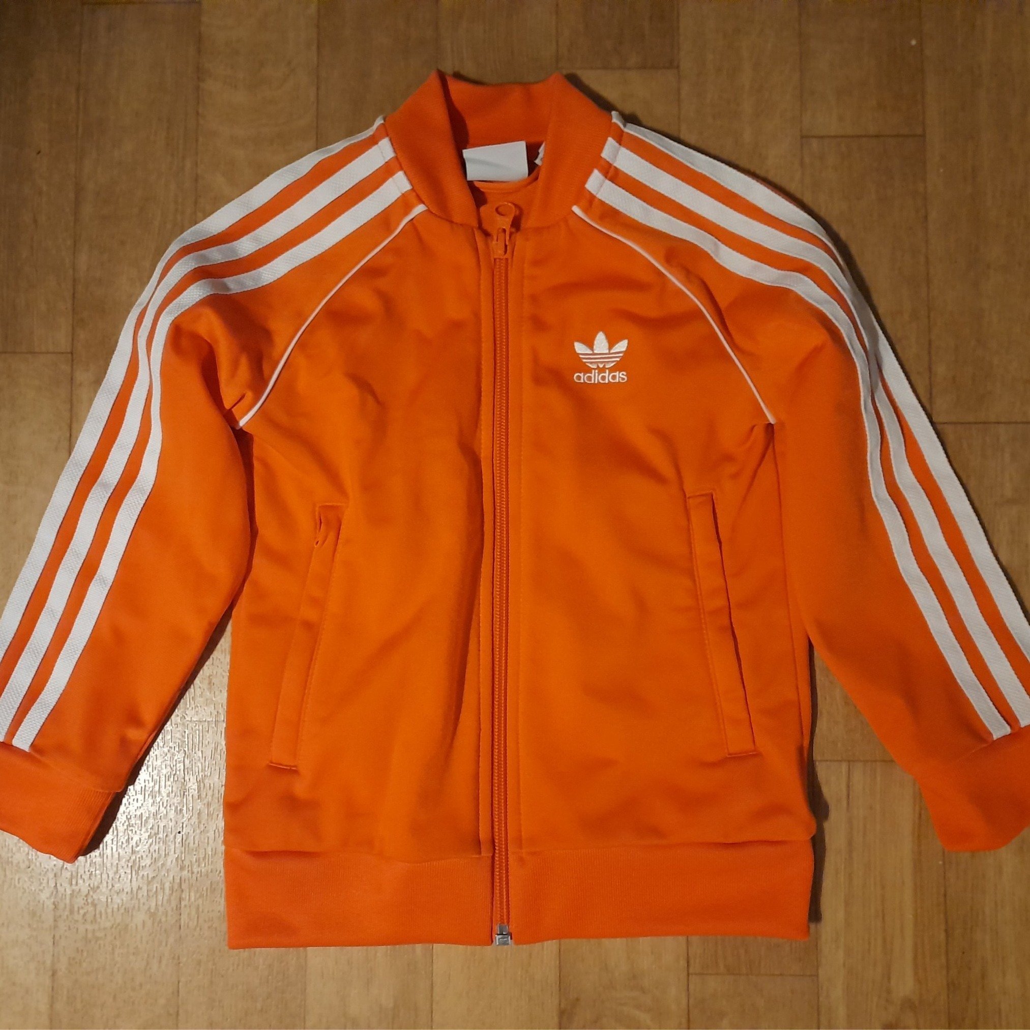 Se produkter som liknar Adidas - WCT - jacka - stl 11.. på Tradera (638830459)