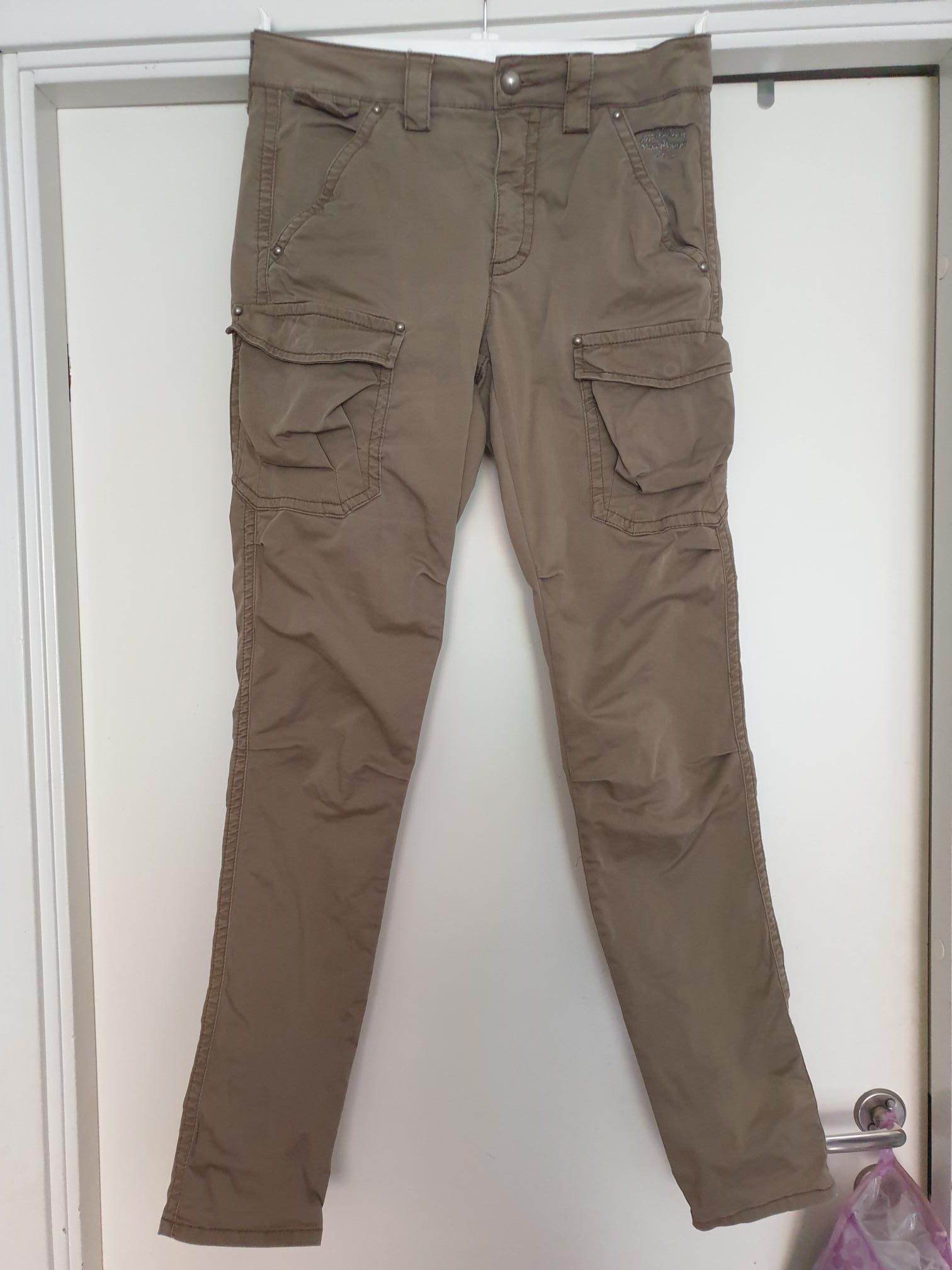 Jättefina Mos Mosh cargo pants stlk 36 | Köp på Tradera (692054269)