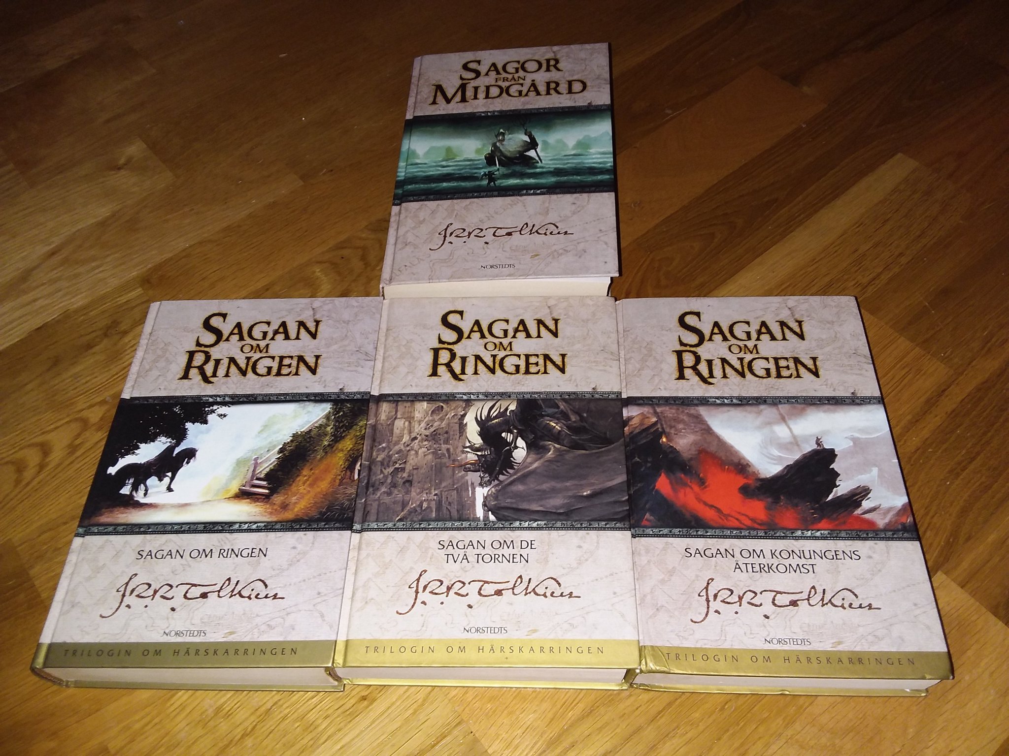 Tolkien. Sagan om ringen. 4 böcker. Fint skick | Köp på Tradera (619939101)