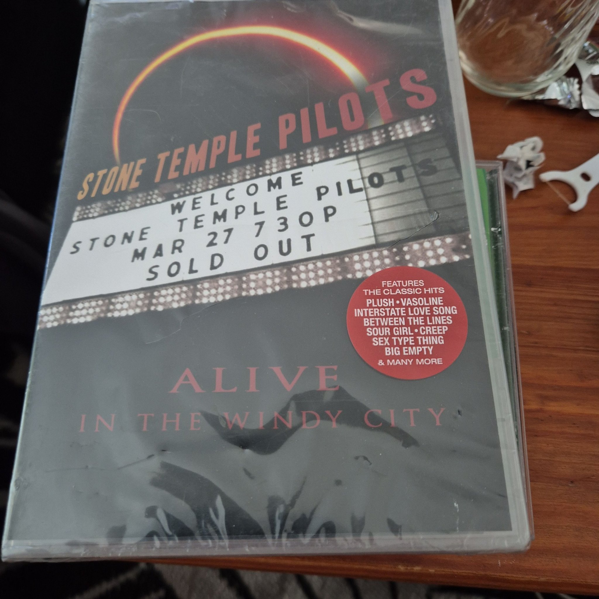 Stone Temple Pilots - Alive In The Windy City DVD | Köp på Tradera (692273705)