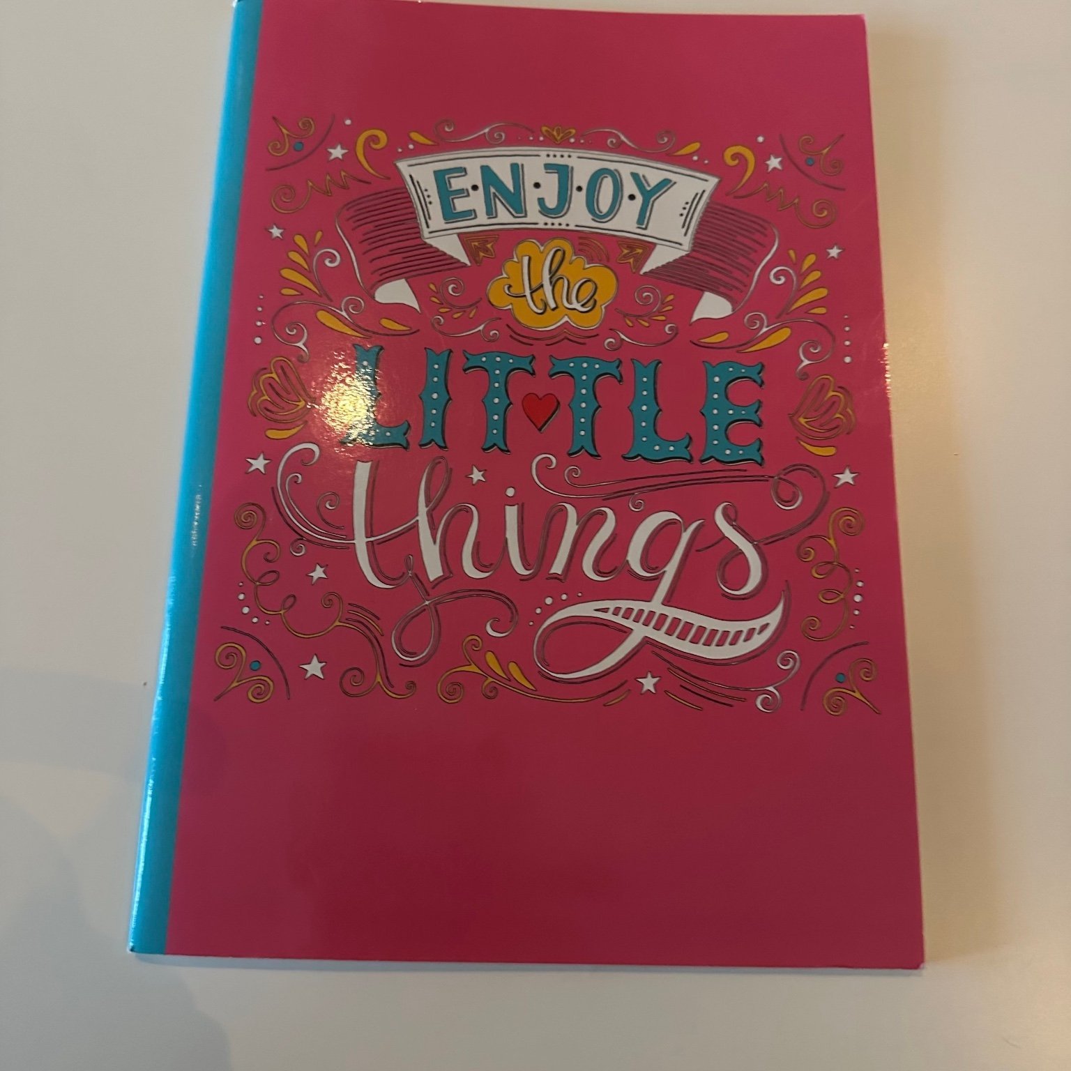 Enjoy the Little Things - Inspirerande målarbok | Köp på Tradera (667083259)