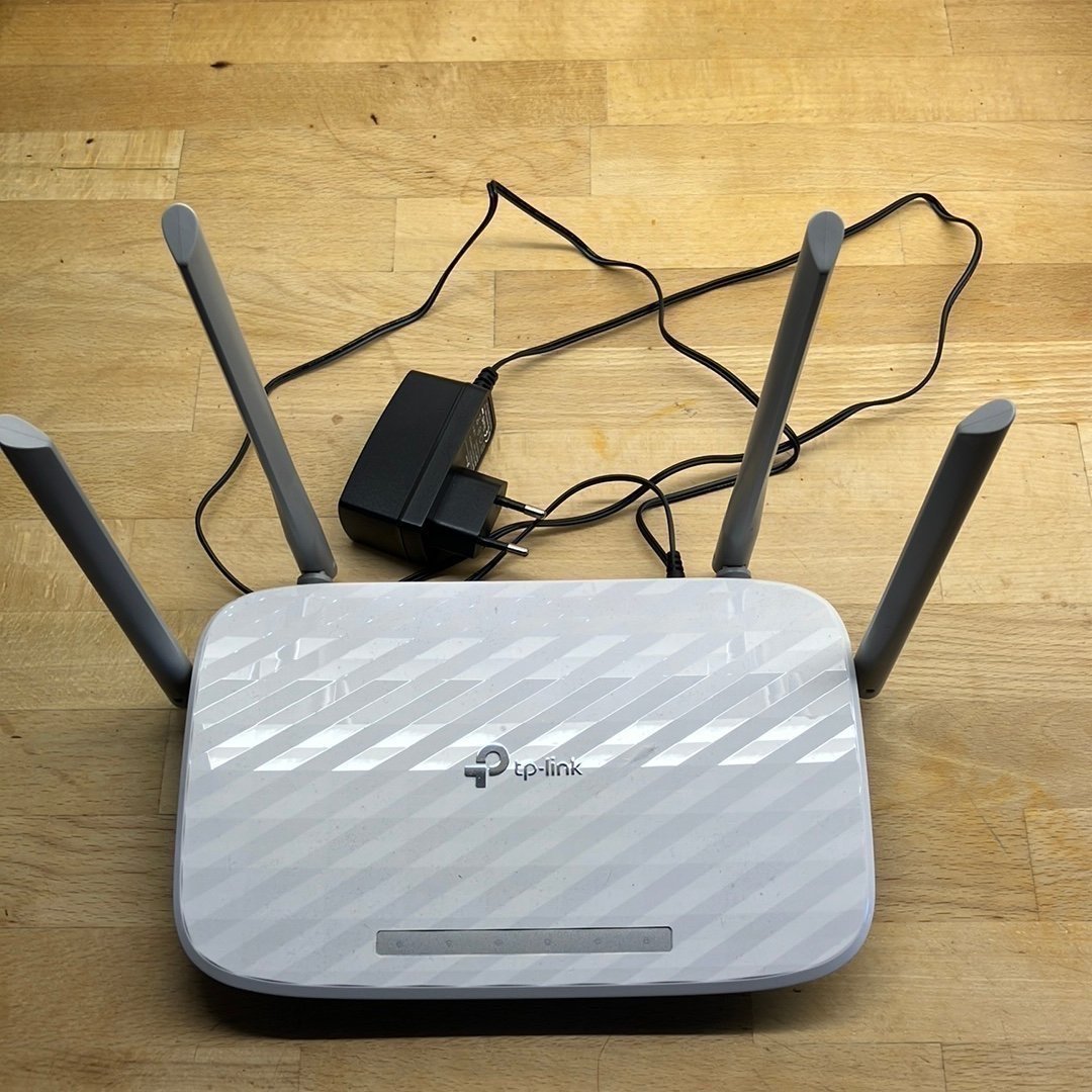 Se produkter som liknar TP-Link Archer C50 Router på Tradera (694443192)