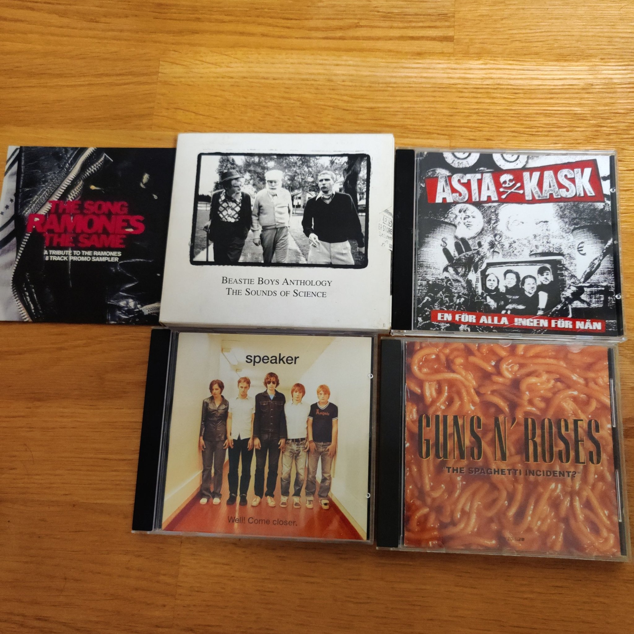 Cd samling, beastie boys, guns n roses etc | Köp på Tradera (701718737)