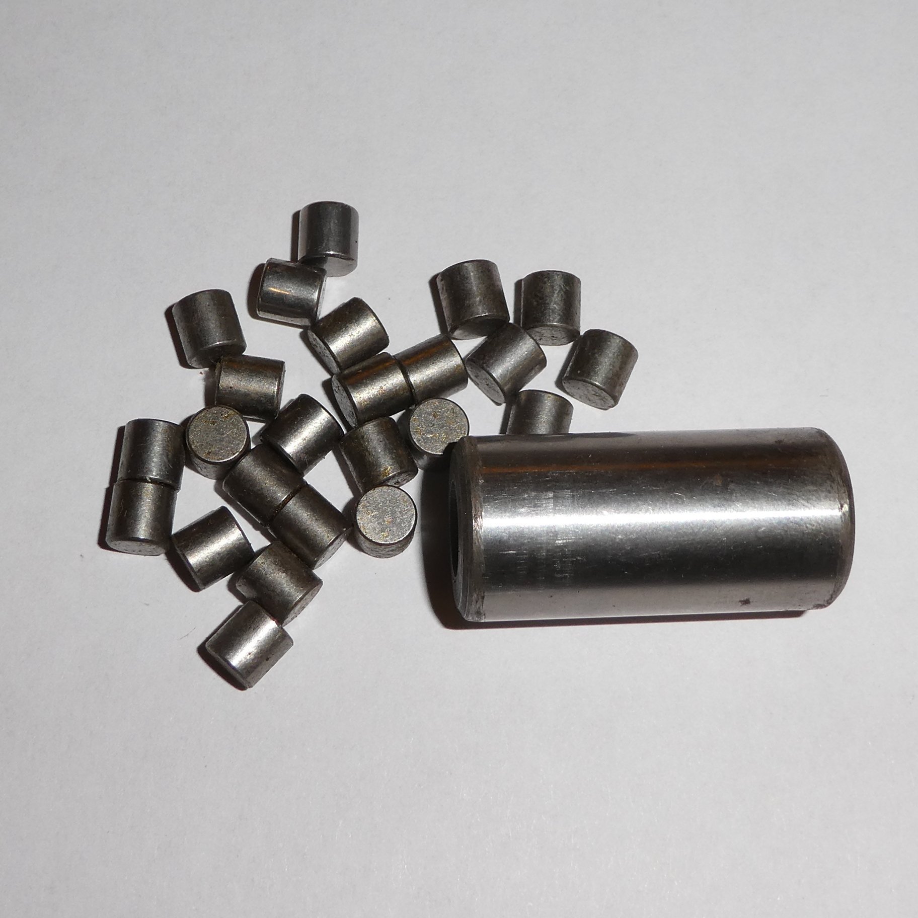 Lagerrullar Bult Husqvarna 98cc I.. | Köp från Brattis1 på Tradera ...