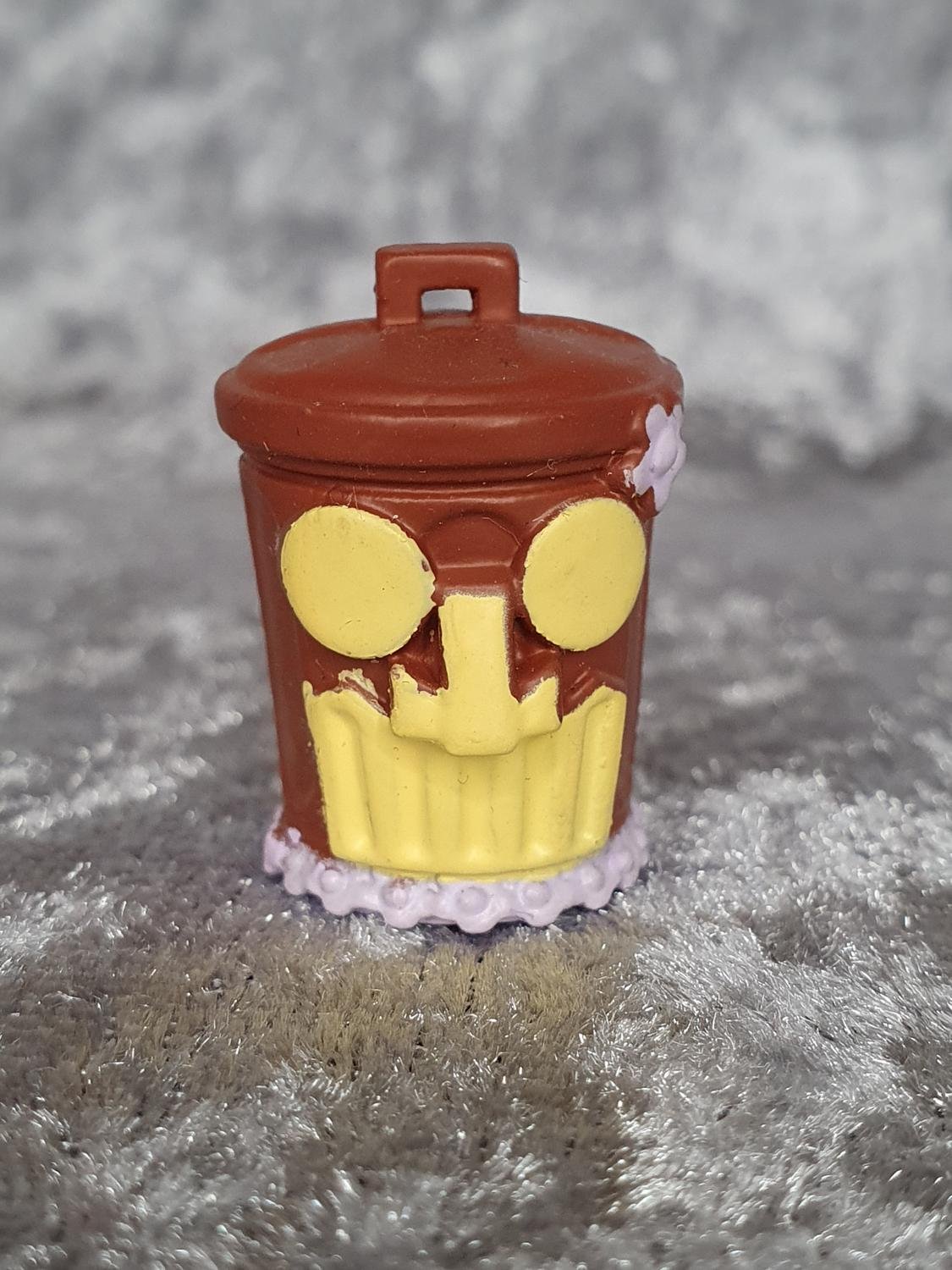 Tiki Trash Can, Minions / Minioner, Dumma Mej /.. | Köp på Tradera ...