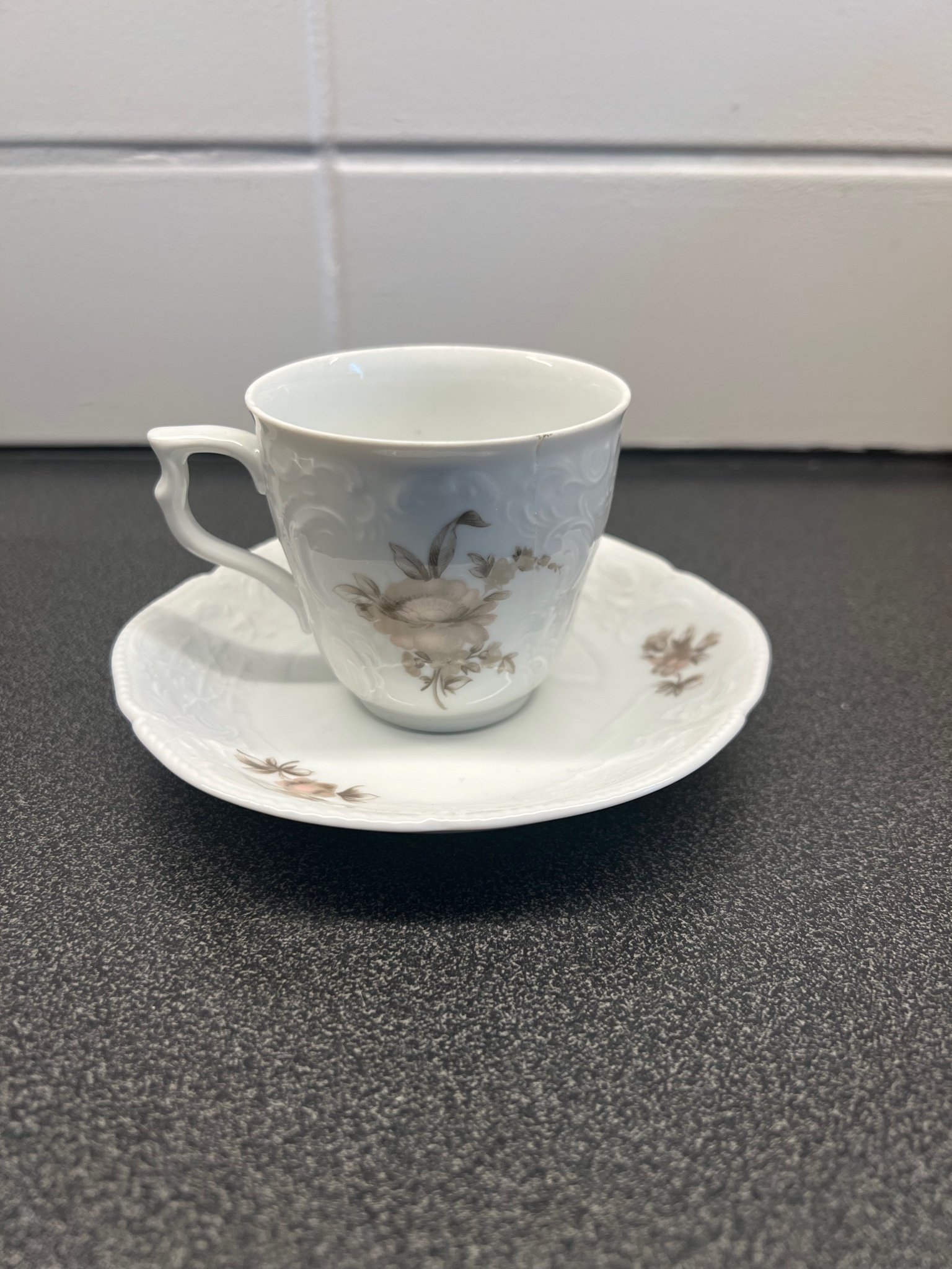 Kopp med fat Rosenthal Classic Rose Collection | Köp på Tradera (597336663)