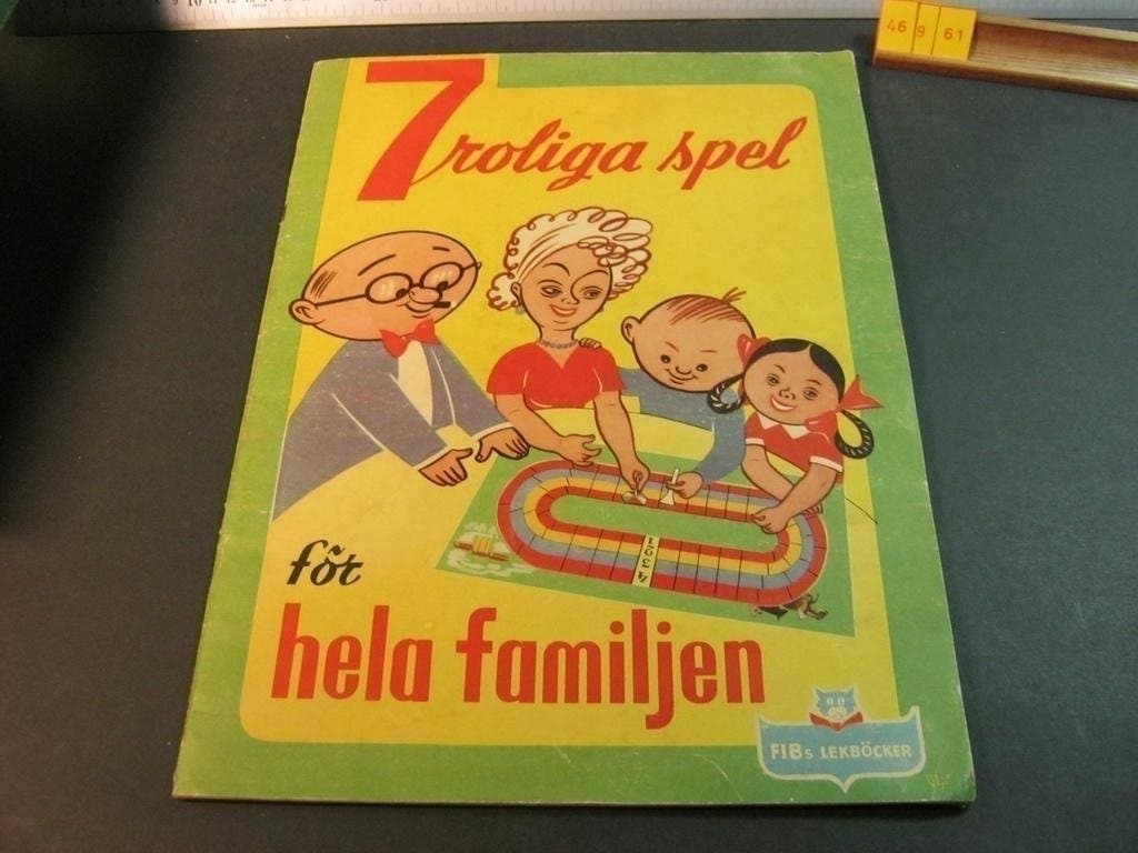 Se produkter som liknar 7 Roliga spel FIBÂ´s lekböcker på Tradera ...