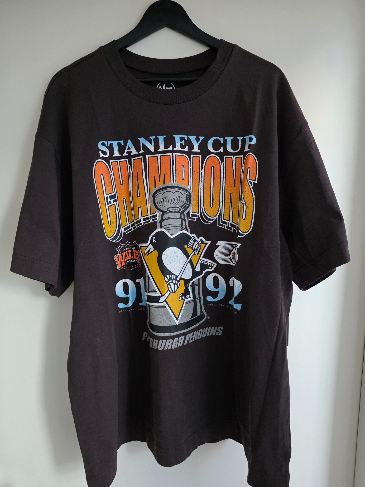 NWT Pittsburgh Penguins NHL '47 Sigma T-shirt -.. | Köp på Tradera ...