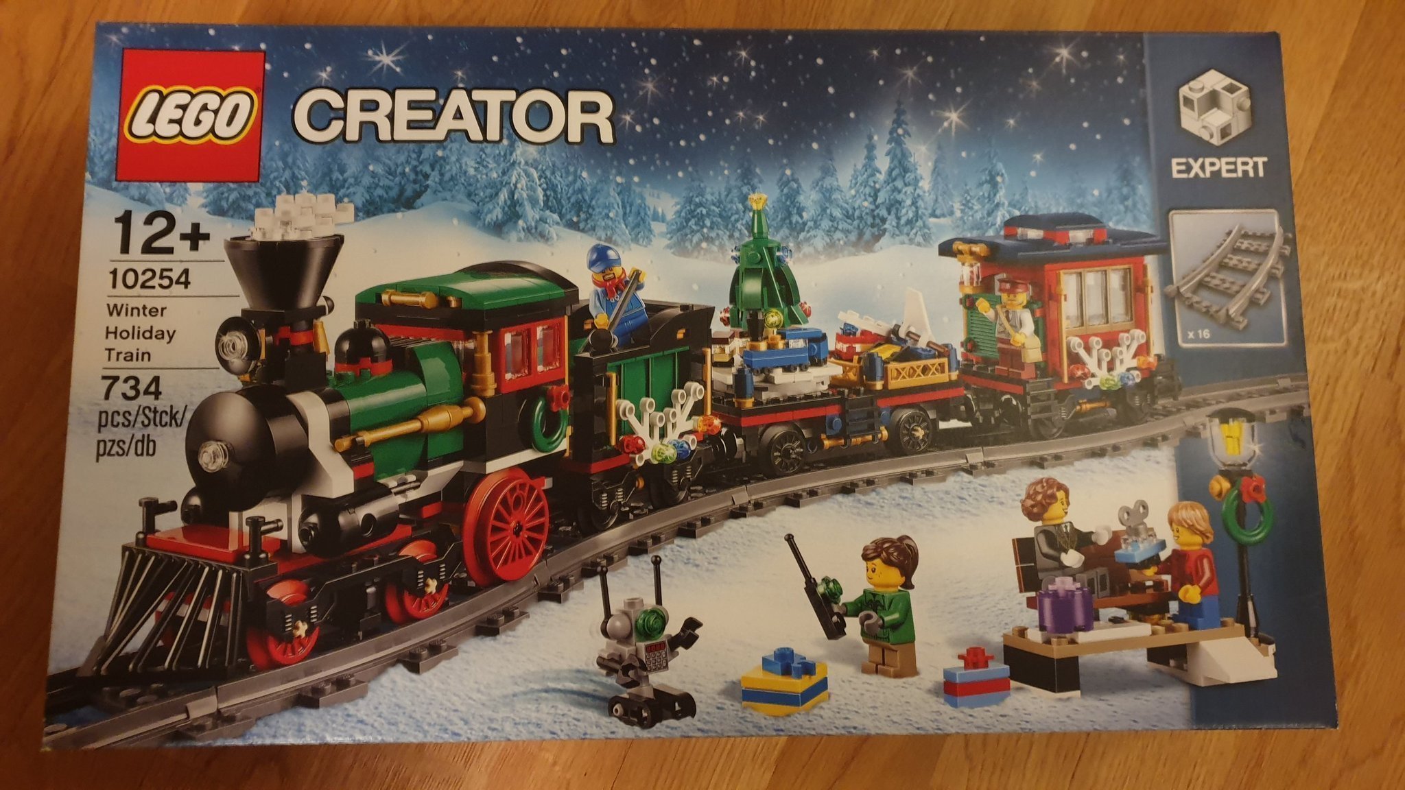Ny Oöppnad LEGO Creator Expert 10254 Jultåg Chr.. | Köp på Tradera ...