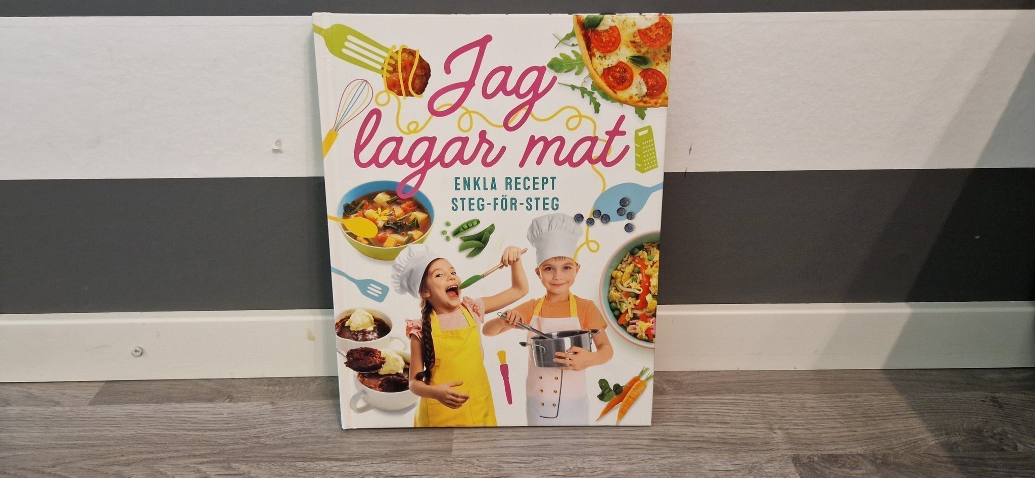 Jag lagar mat Enkla recept steg-för-steg för barn | Köp på Tradera ...