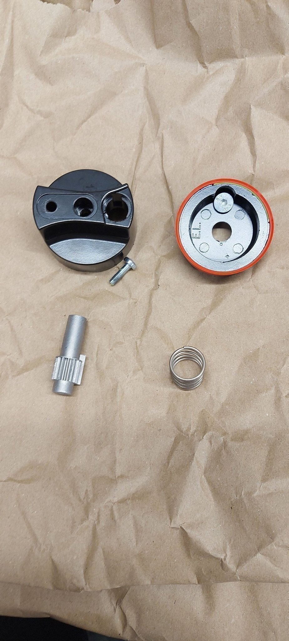 Se produkter som liknar Reservdel bosal dragkrok saab.. på Tradera ...