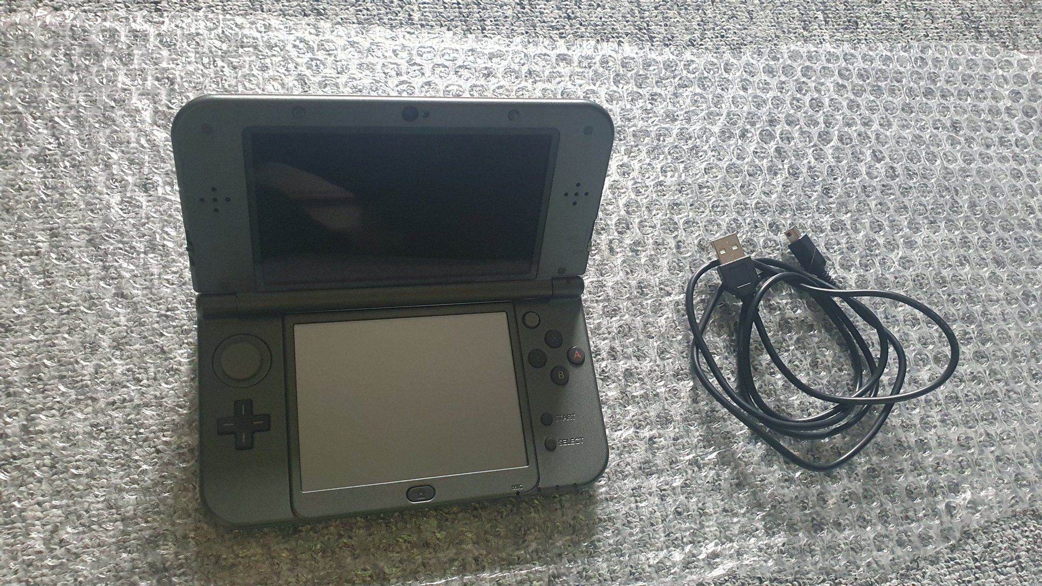 New Nintendo 3ds xl konsol med digital spel pok.. | Köp på Tradera ...