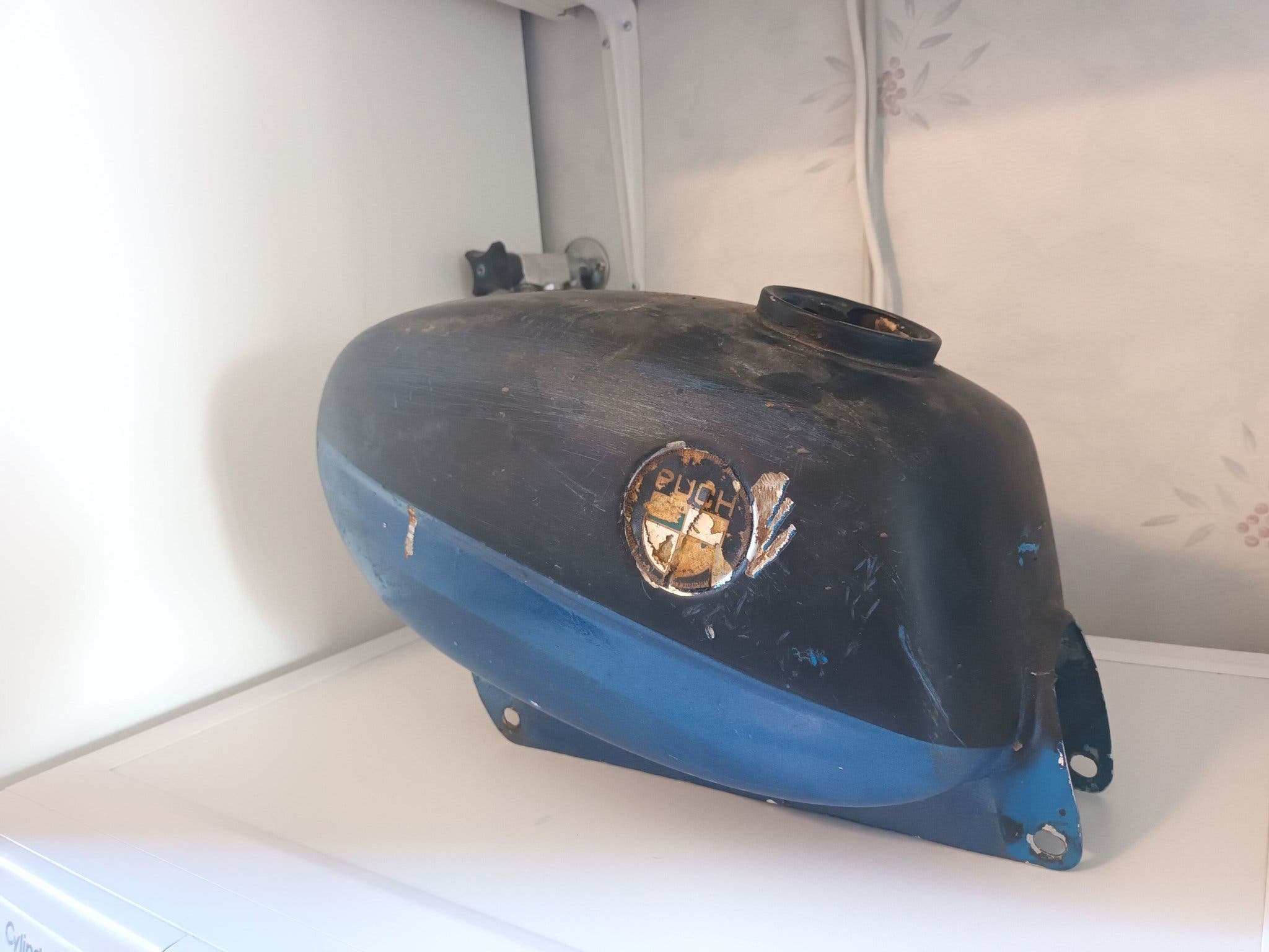 Puch Dakota Tank | Köp på Tradera (647005322)