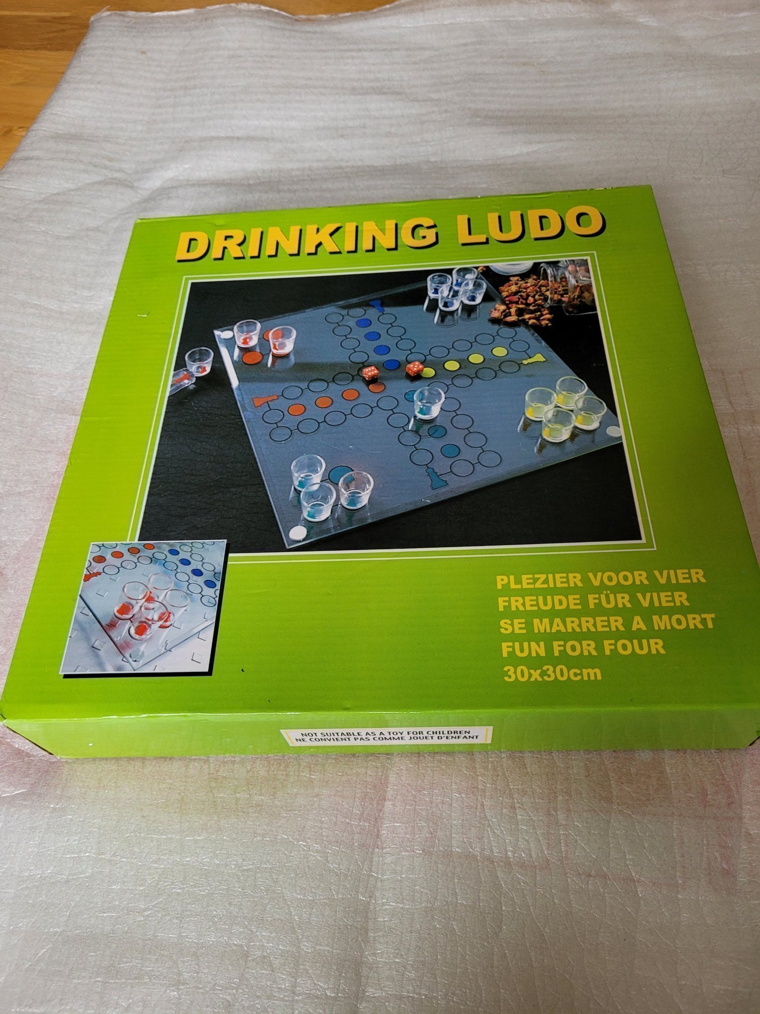 Ny Drinking Ludo Fia med Hutt Spel | Köp på Tradera (690472584)