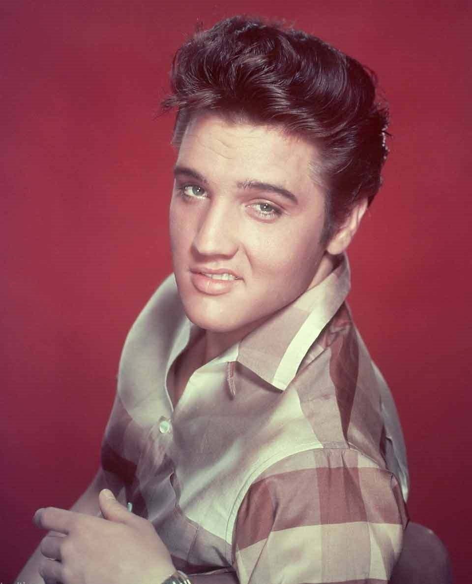 ELVIS PRESLEY AMERICAN SINGER MUSICIAN AND ACTO.. | Köp på Tradera ...
