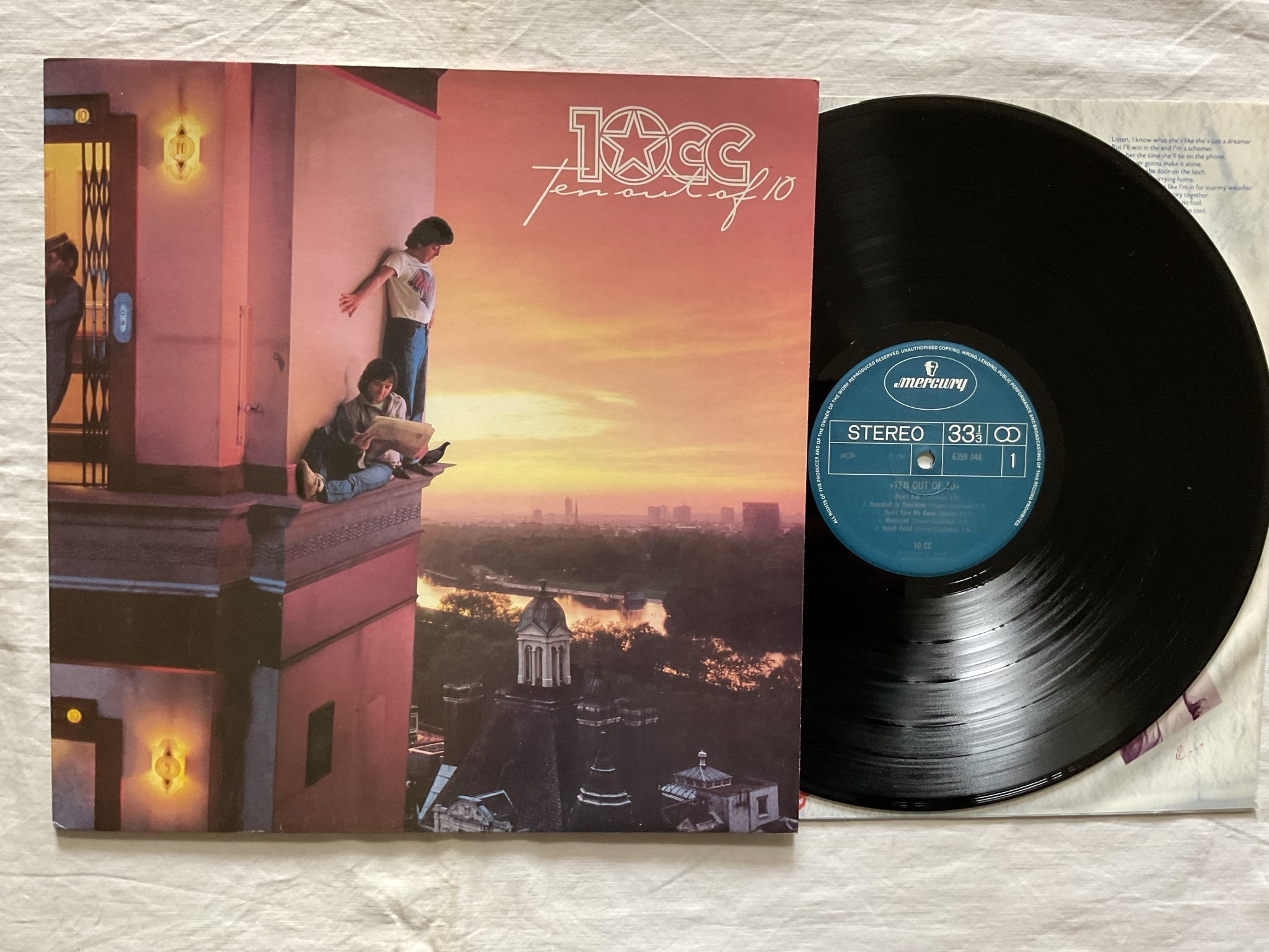 10 CC - Ten Out Of 10 - Vinyl LP (1981) | Köp på Tradera (713297378)