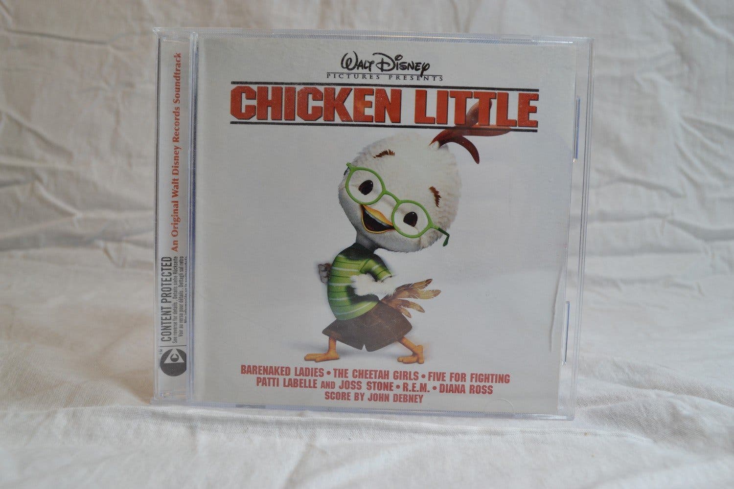 Chicken Little. An Original Walt .. | Köp från ZZprylar på Tradera ...