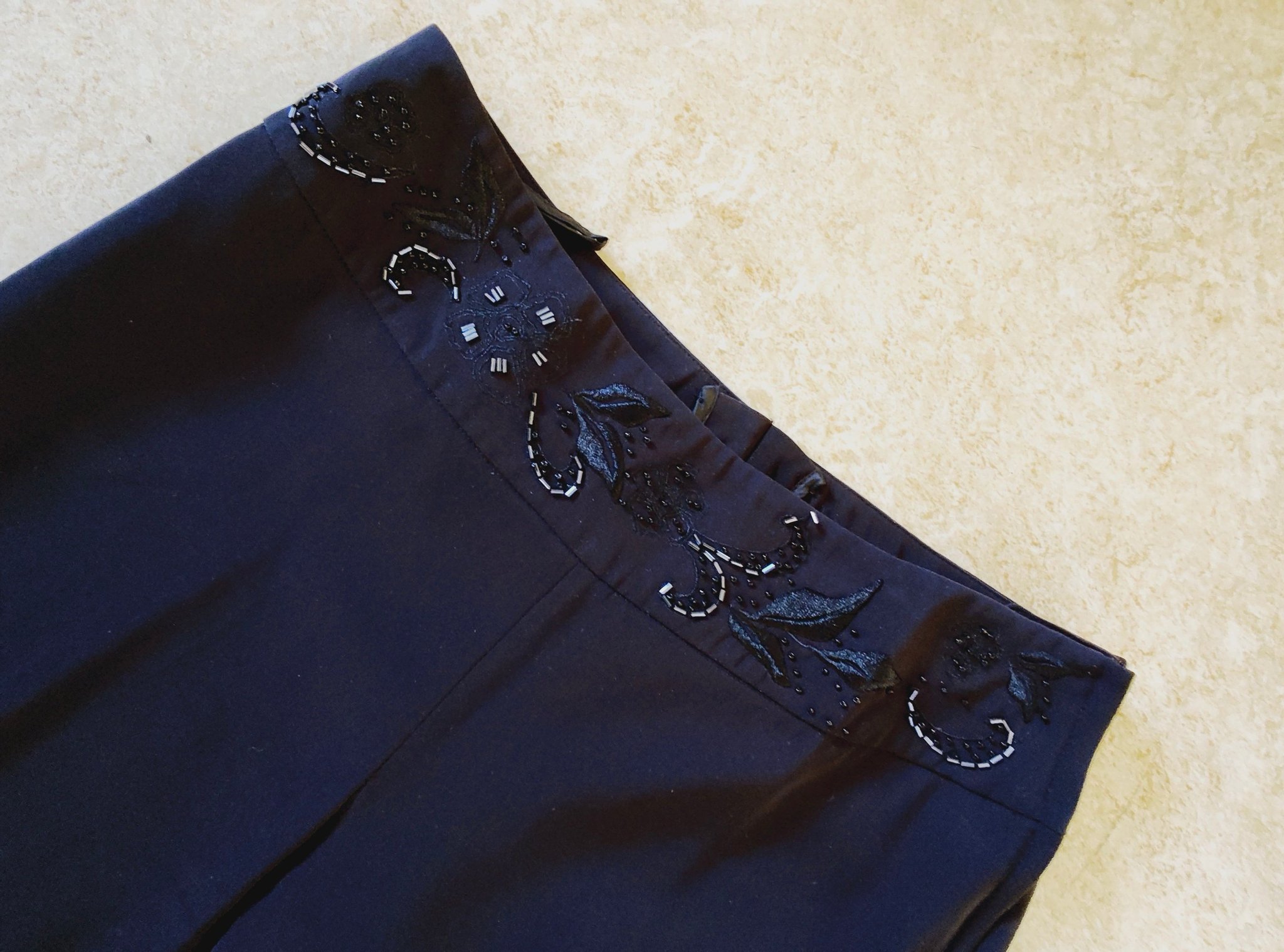 H&M SVART ELEGANT PARTY BRODERADE PALJETTER DEK.. | Köp på Tradera ...