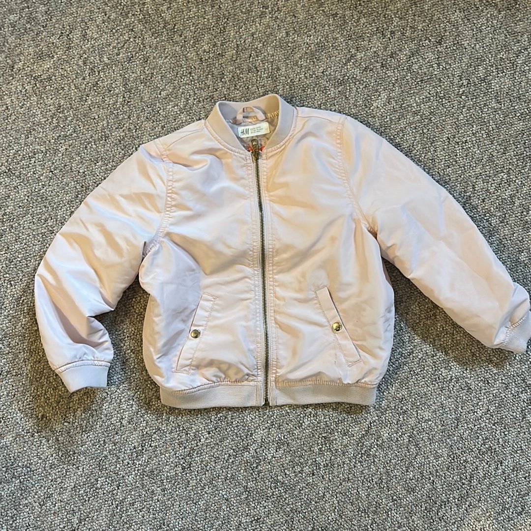 H&M ljusrosa jacka, storlek 128 | Köp på Tradera (734768497)