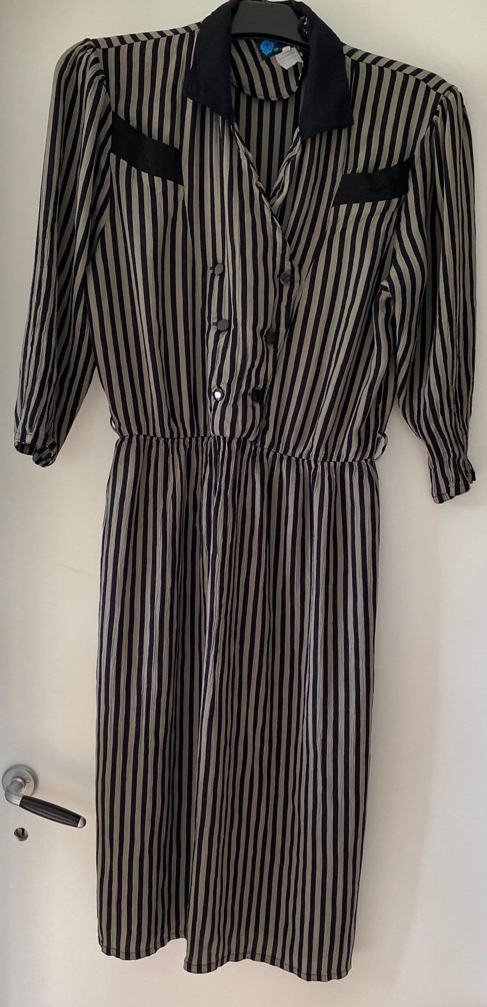 Retro 80-tals klänning - Electric Blue grå/svar.. | Köp på Tradera ...