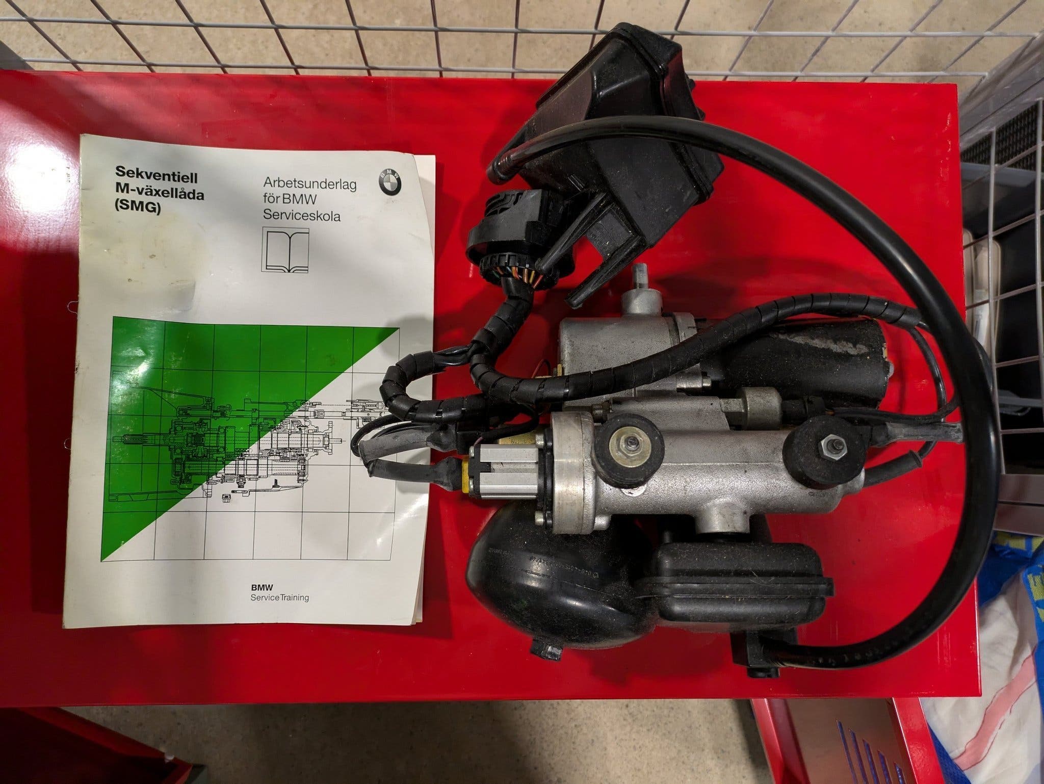 BMW e36 smg kit | Köp på Tradera (650112594)