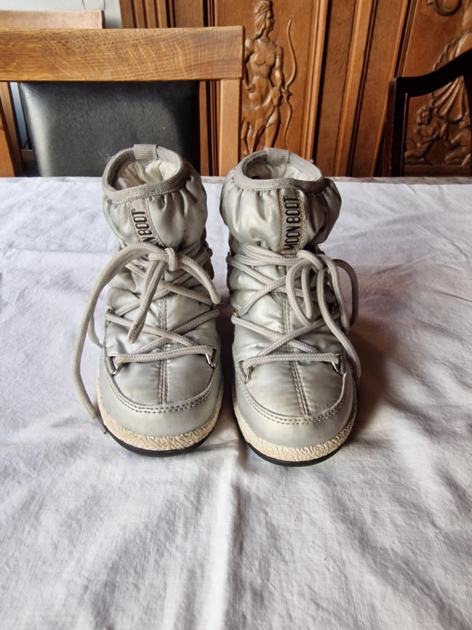 Se produkter som liknar Moon boot The original stl 27.. på Tradera ...