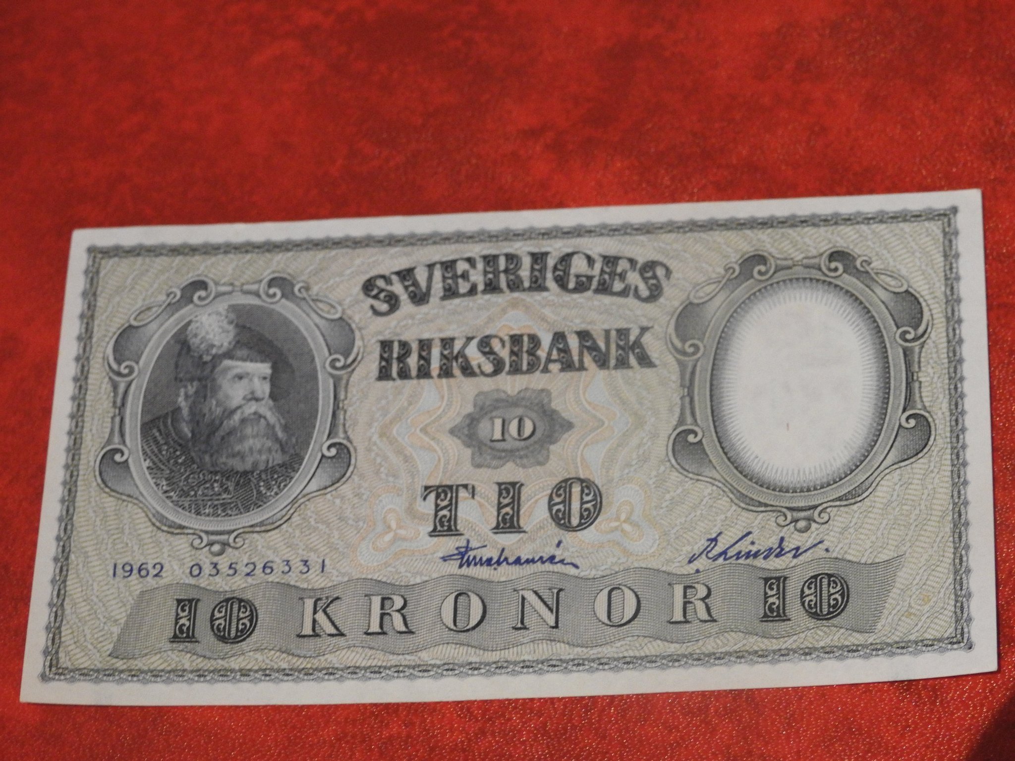 Se produkter som liknar Sedel 10 kr 1962 Ovikt och i .. på Tradera ...