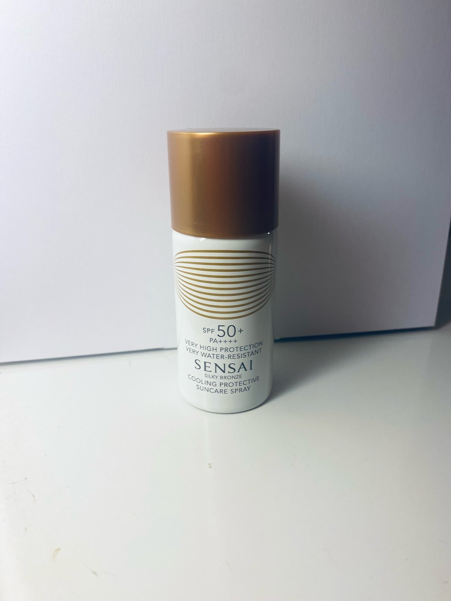 SENSAI Silky Bronze Cooling Protective Suncare .. | Köp på Tradera ...