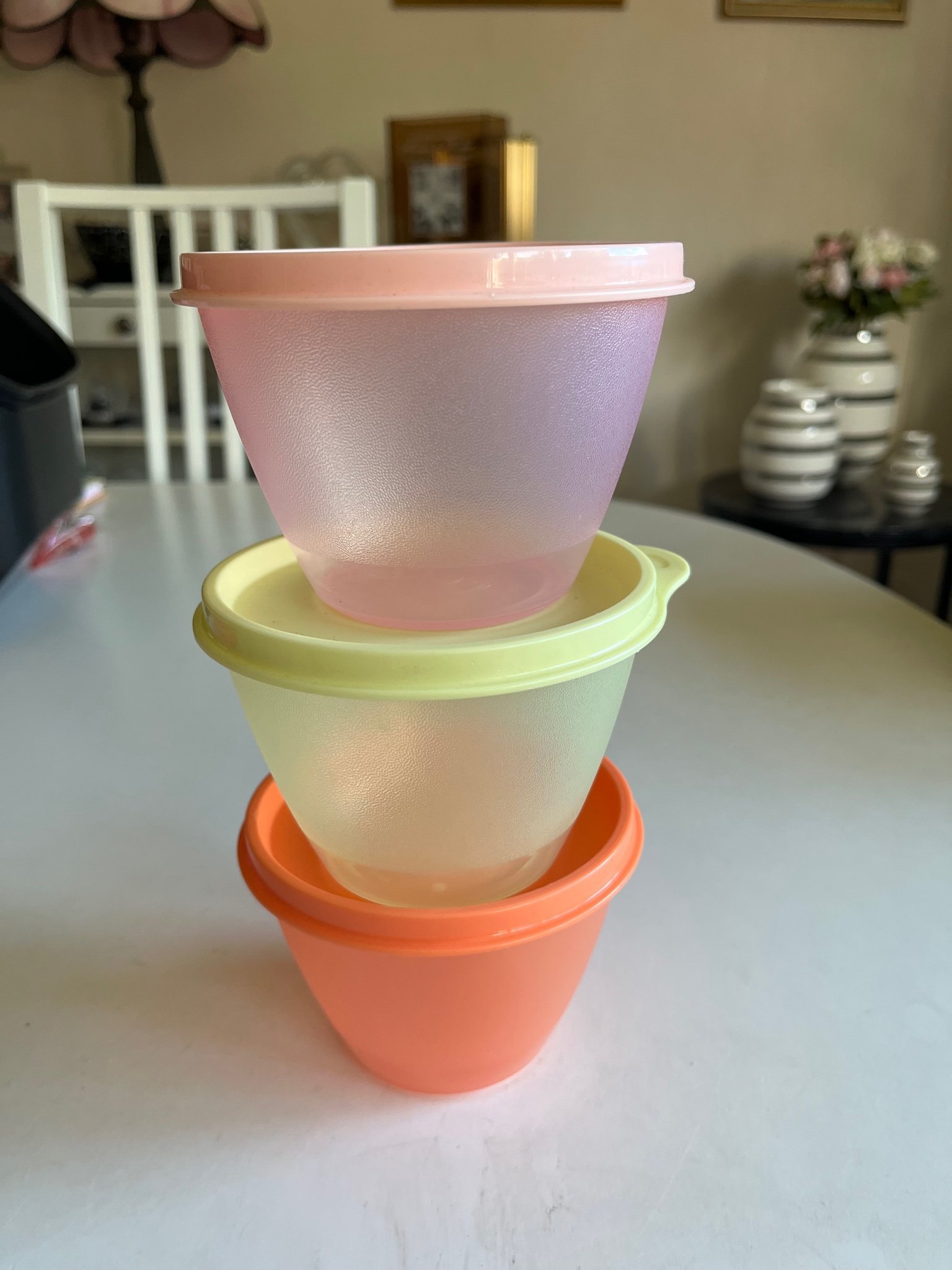 Se produkter som liknar Tupperware NYA kylskåps Skåla.. på Tradera ...