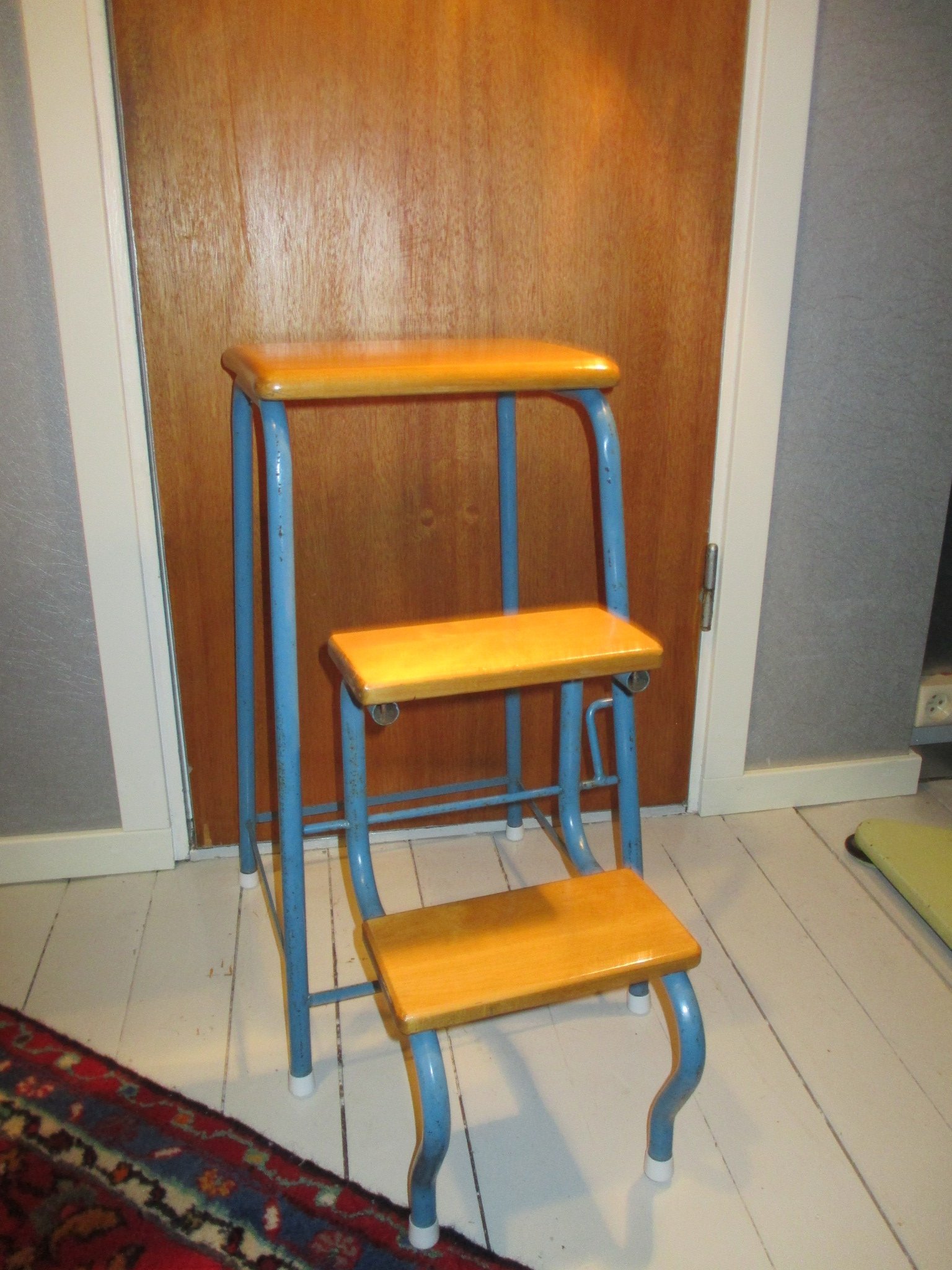 Gammal pall..Kökspall..Stegpall..Retro 50/60-tal | Köp på Tradera ...