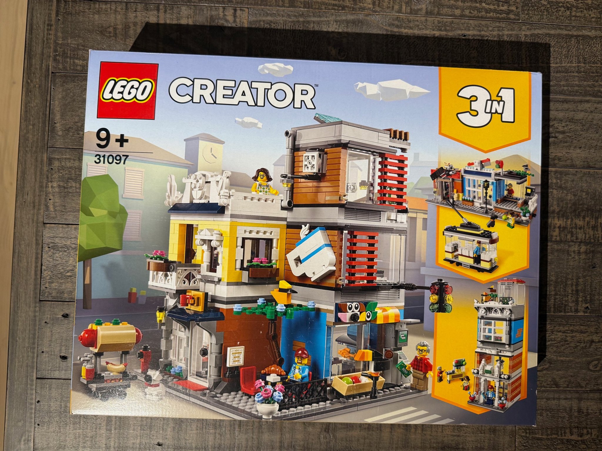 LEGO 31097 Townhouse Pet Shop .. | Köp från AH-Leksaker på Tradera ...