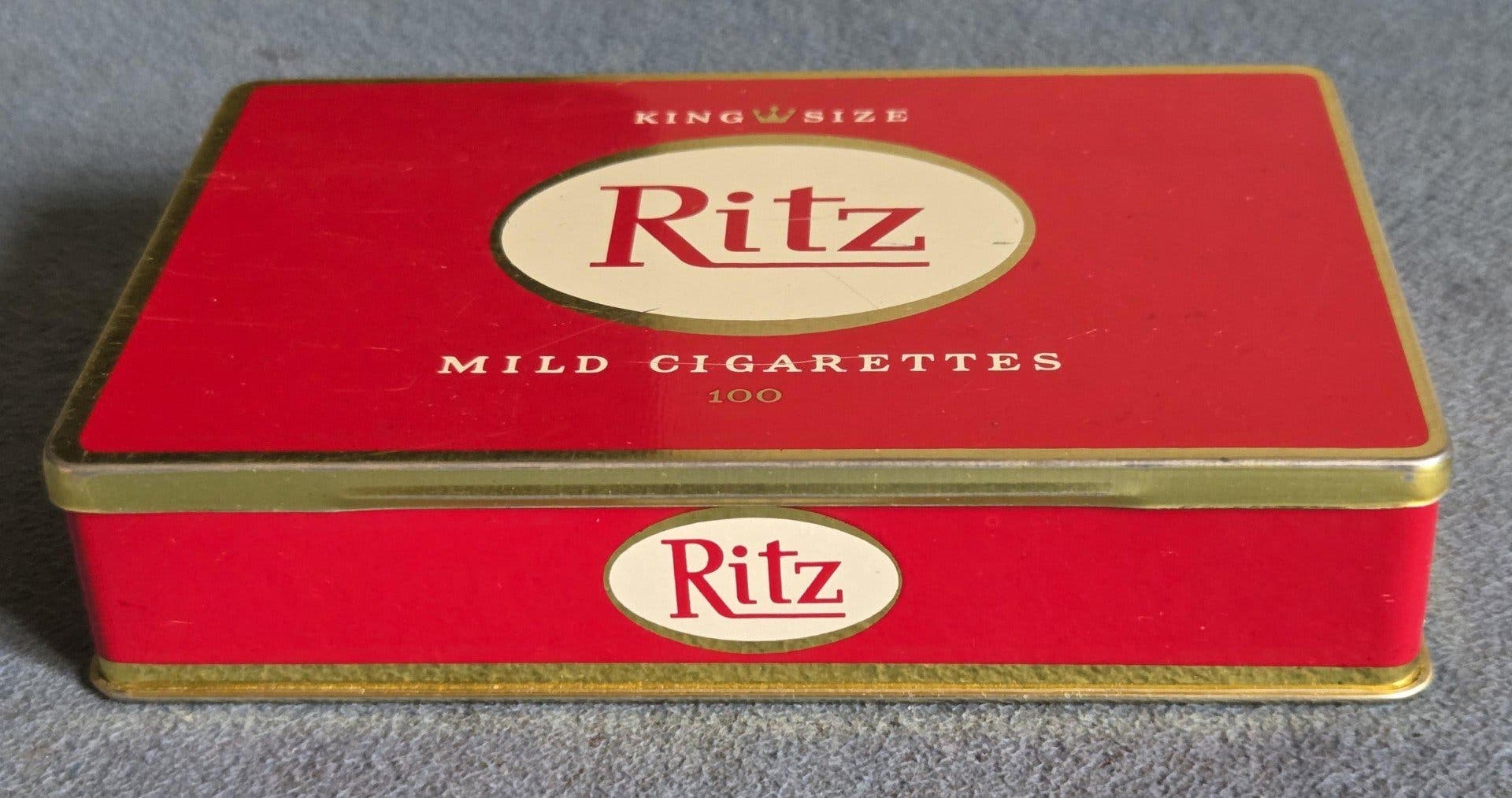 Se produkter som liknar Äldre Cigarettask i plåt - Ri.. på Tradera ...