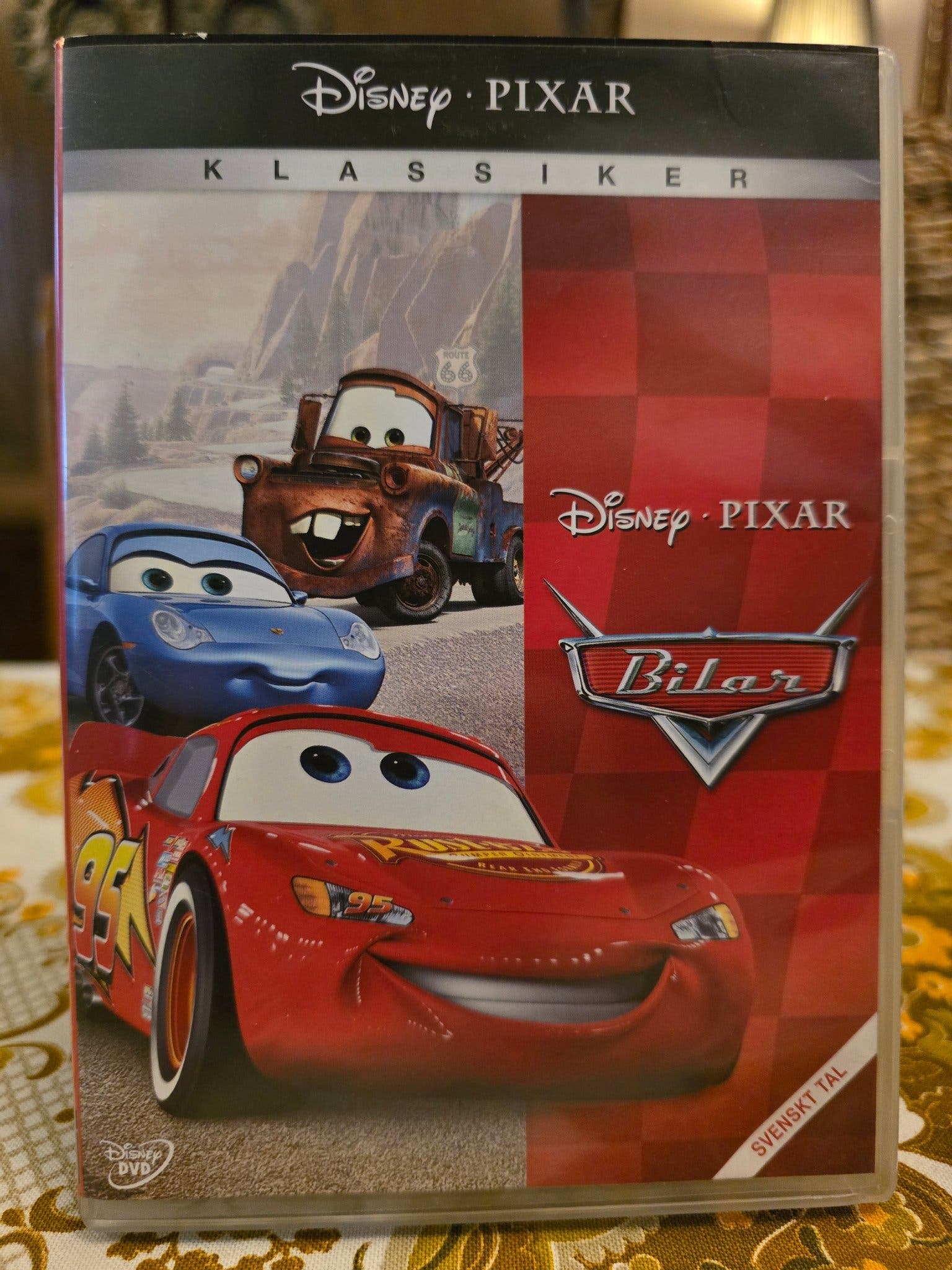 Bilar - Disney Pixar Klassiker DVD | Köp på Tradera (716226419)