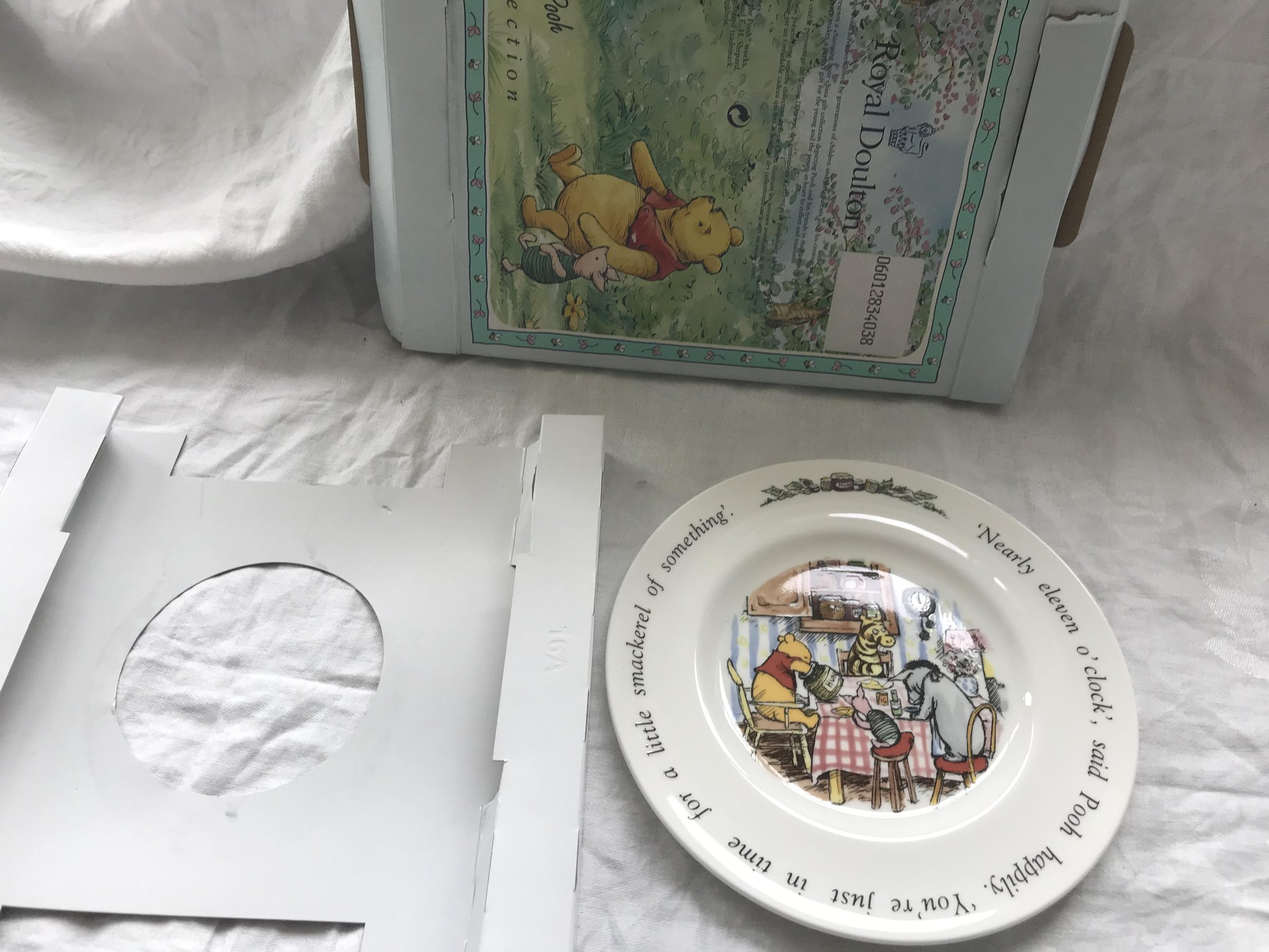 Nalle Puh/Winnie the Pooh fat i orginalkartong .. | Köp på Tradera ...