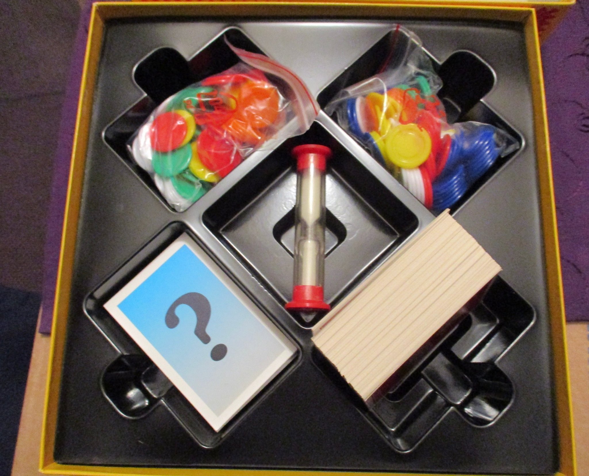 Se produkter som liknar WORDS Kärnan spel 2-6 spelare.. på Tradera ...