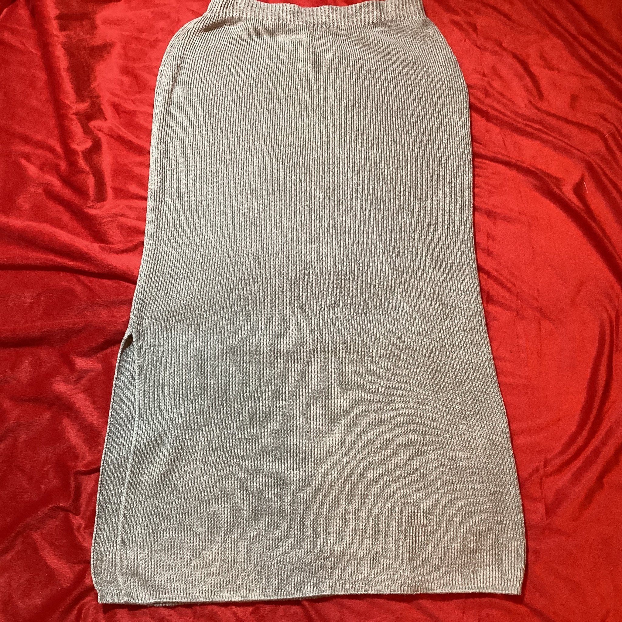 LÅNGKJOL med SLITS I STICKAD OBLEKT LINNE från .. | Köp på Tradera ...