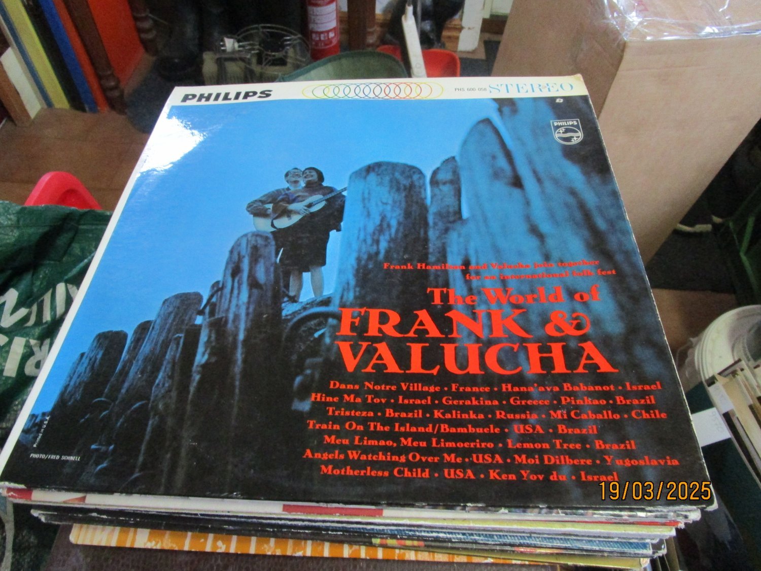 THE WORLD OF FRANK & VALUCHA - LP | Köp på Tradera (695898696)