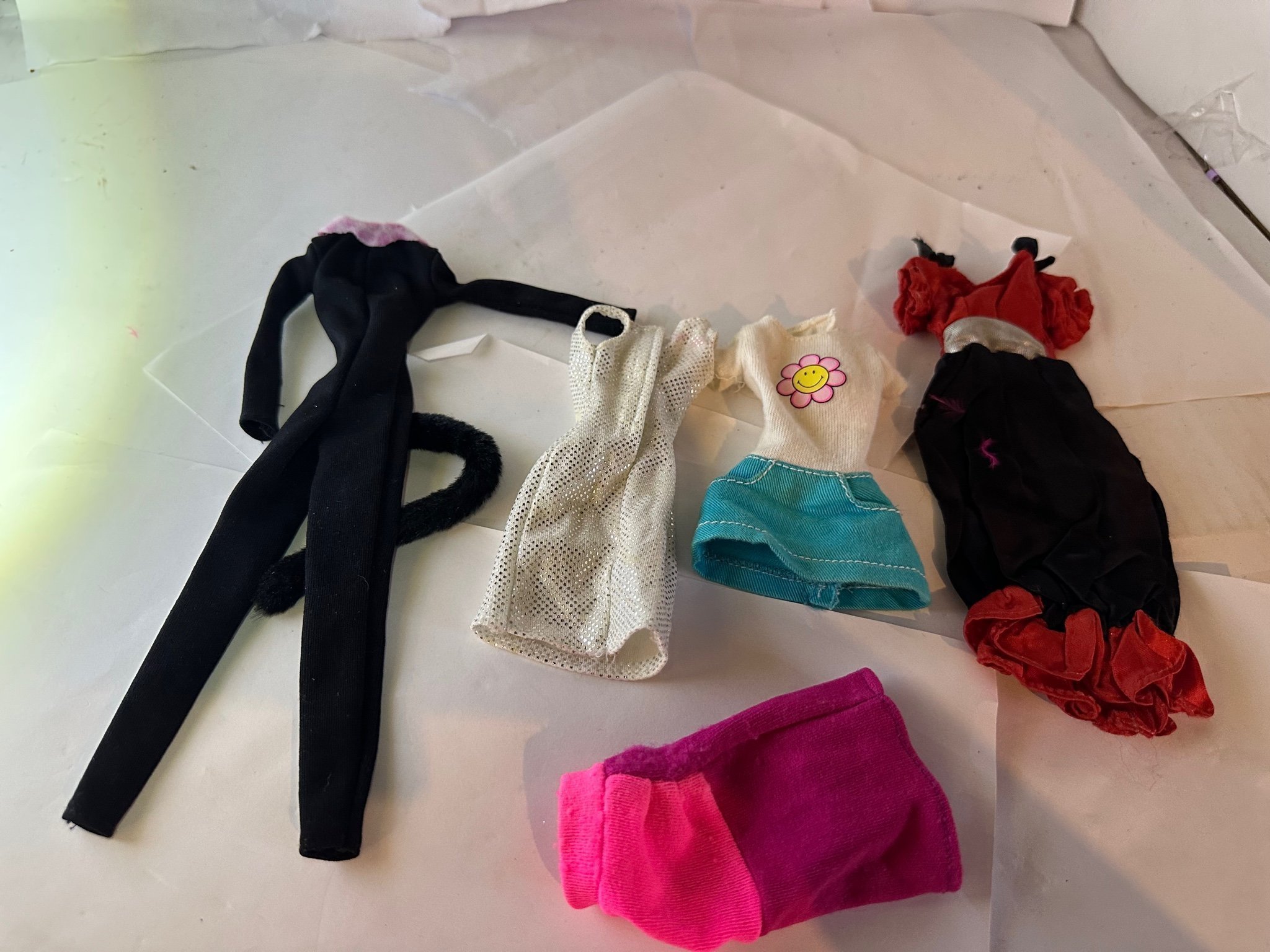 Retro Äkta Barbie Kläder med taggs - Blandat Pa.. | Köp på Tradera ...